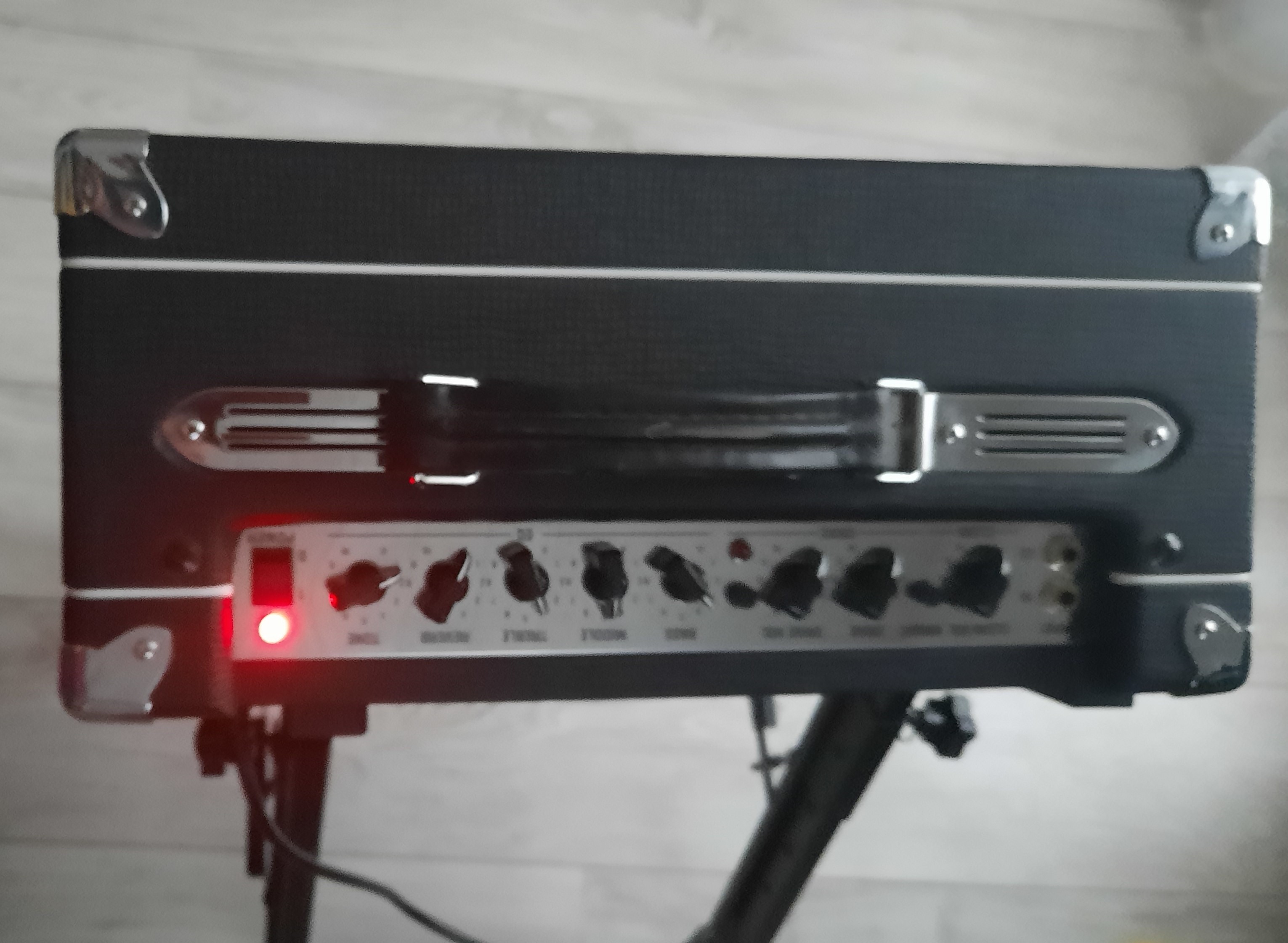 VC15-110 - Laney VC15-110 - Audiofanzine