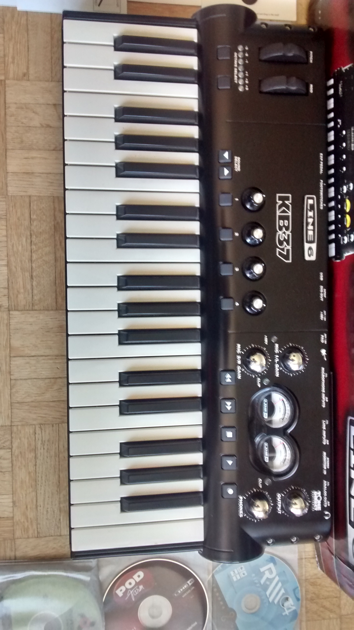 POD STUDIO KB37 - Line 6 POD Studio KB37 - Audiofanzine