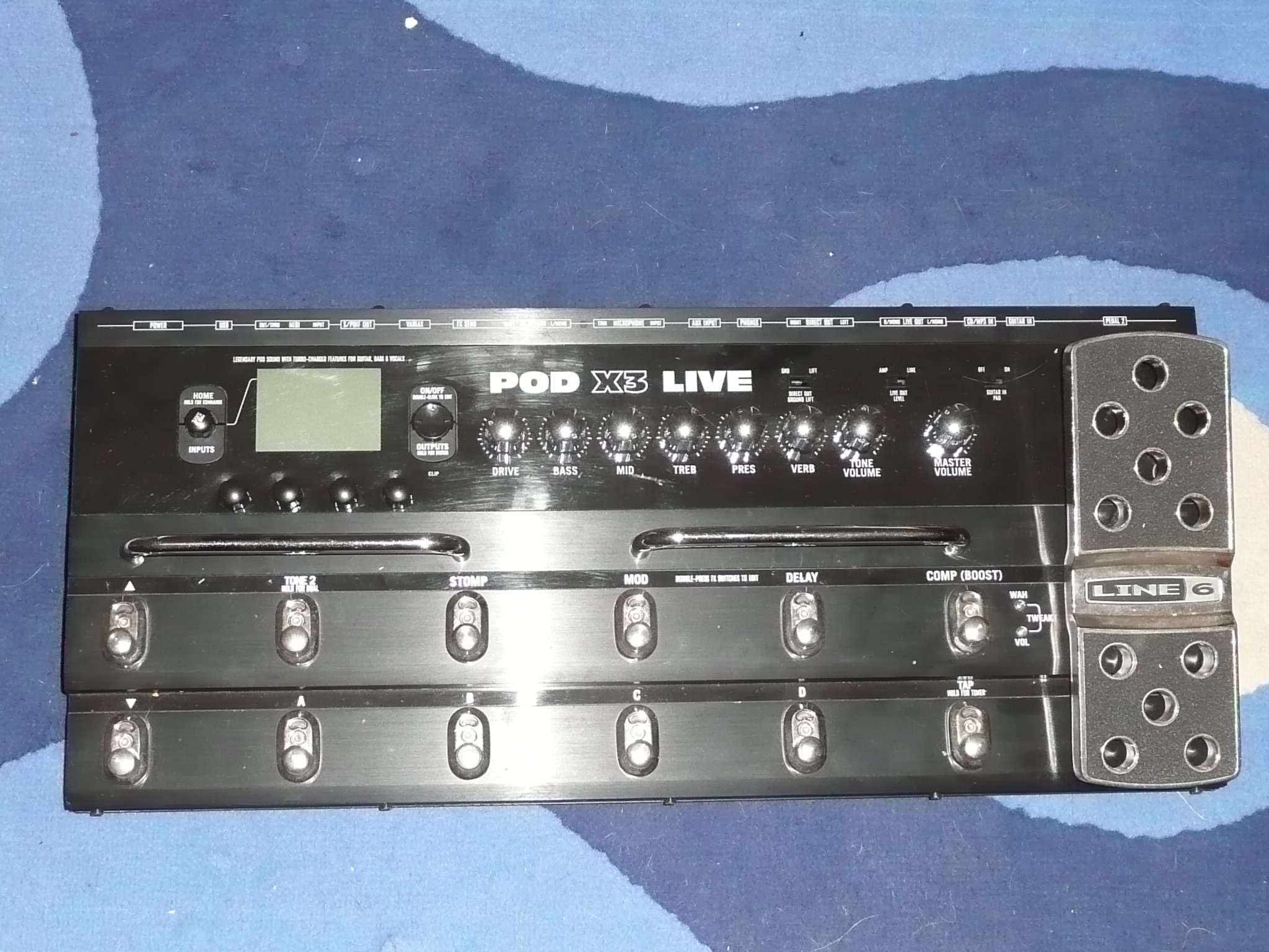 Line 6 POD X3 Live image (#675236) - Audiofanzine