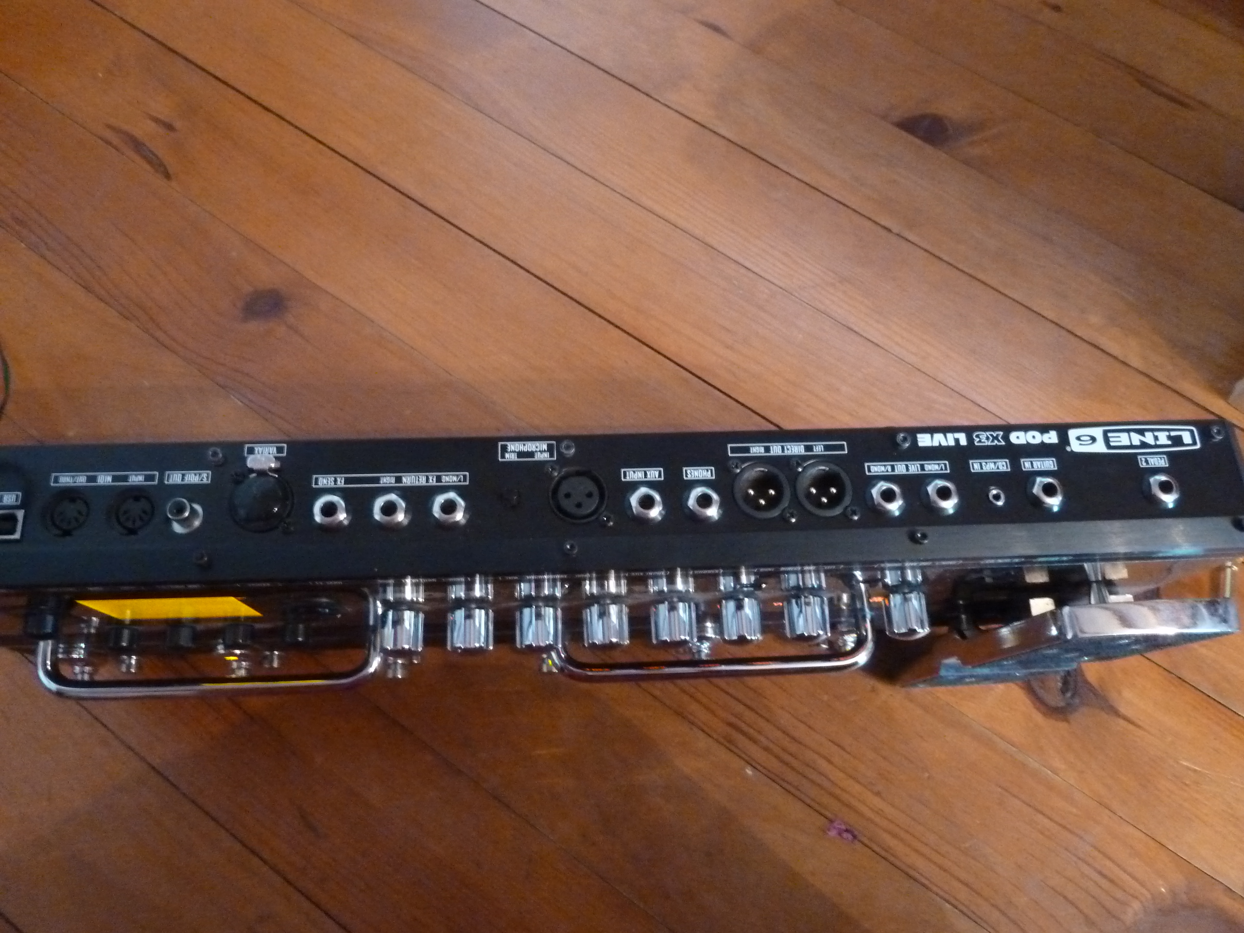 Line 6 POD X3 Live image (#699764) - Audiofanzine