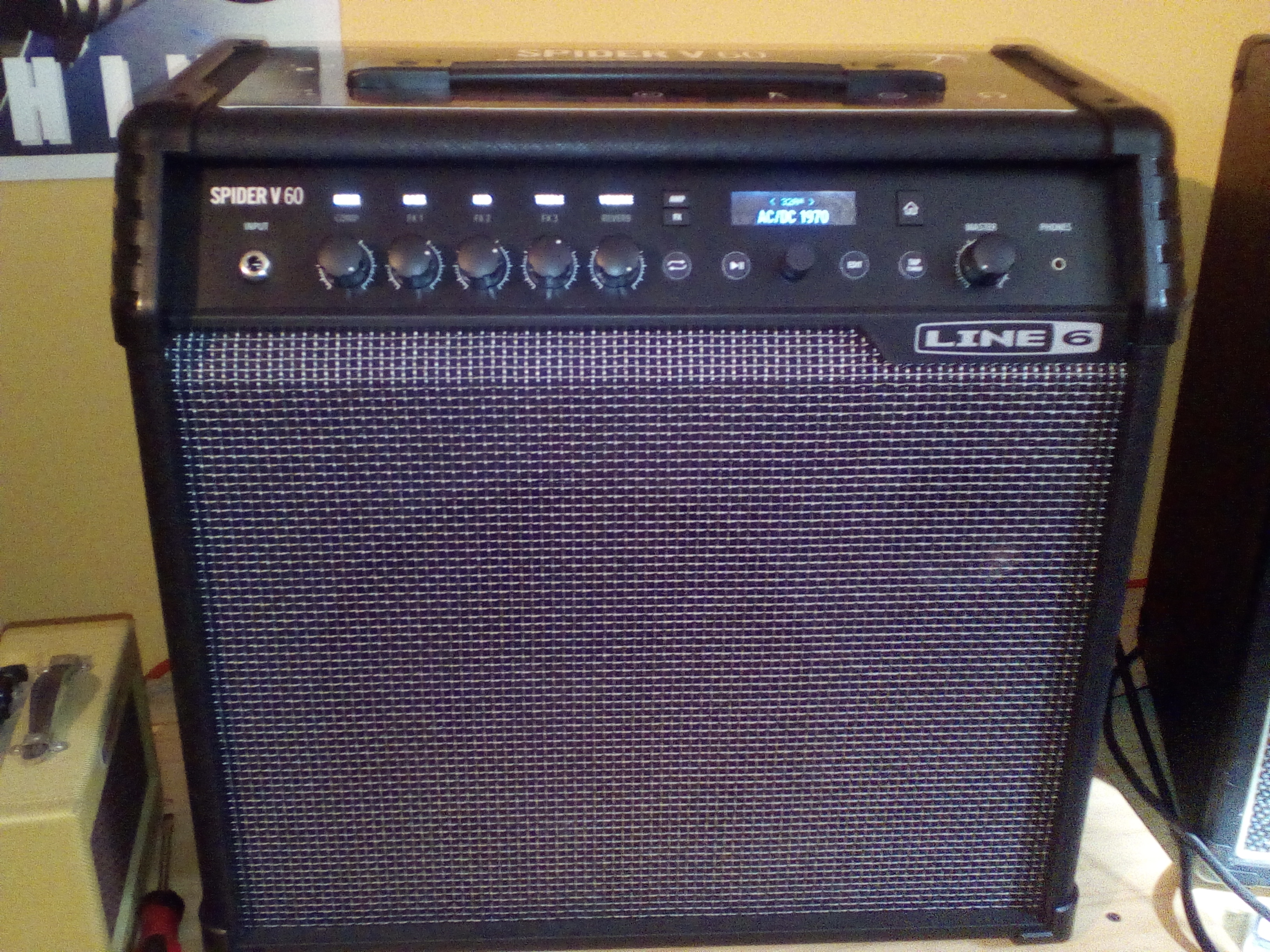 SPIDER V 60 - Line 6 Spider V 60 - Audiofanzine