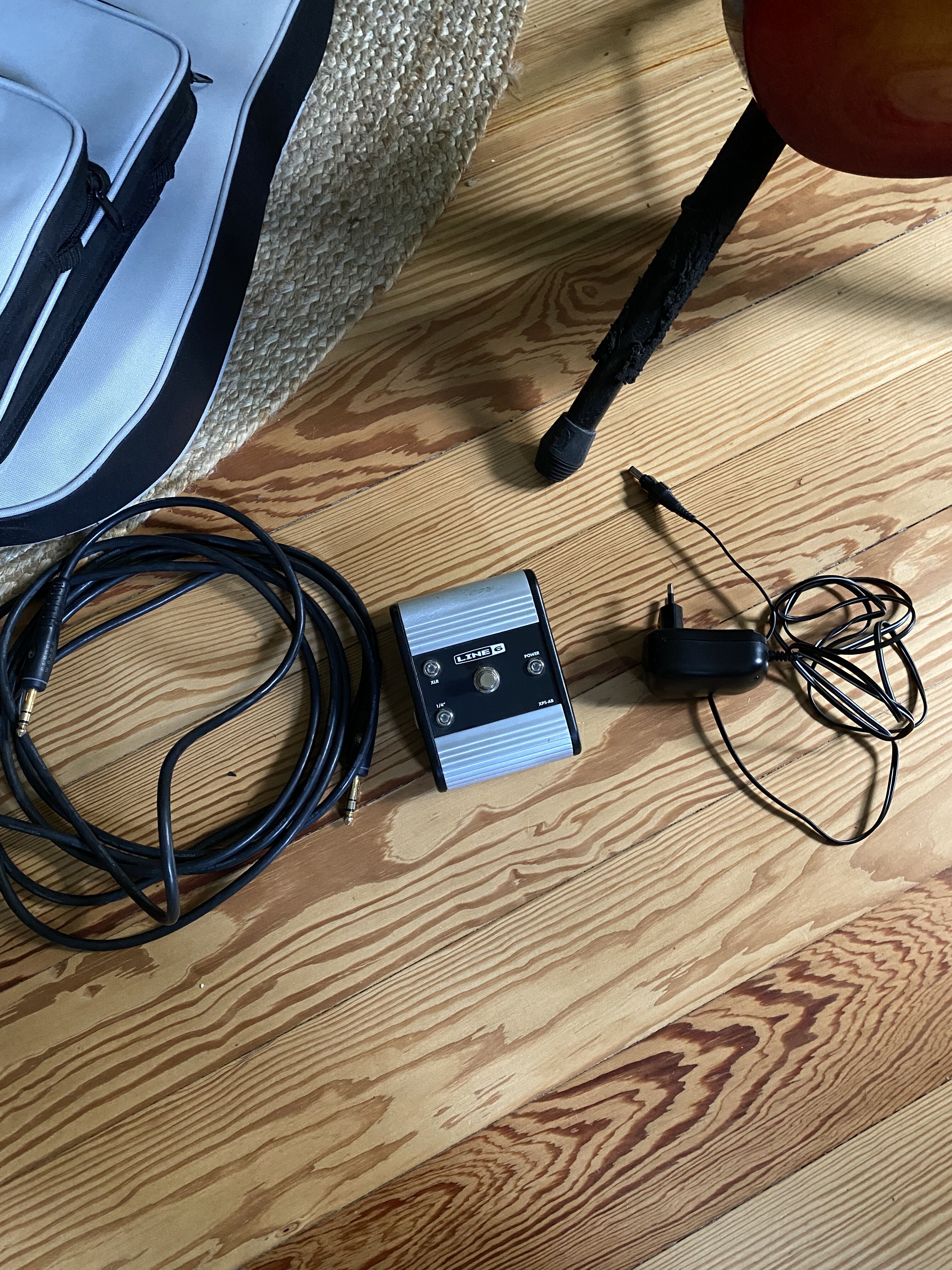 Variax 700 Tremolo - Line 6 Variax 700 Tremolo - Audiofanzine
