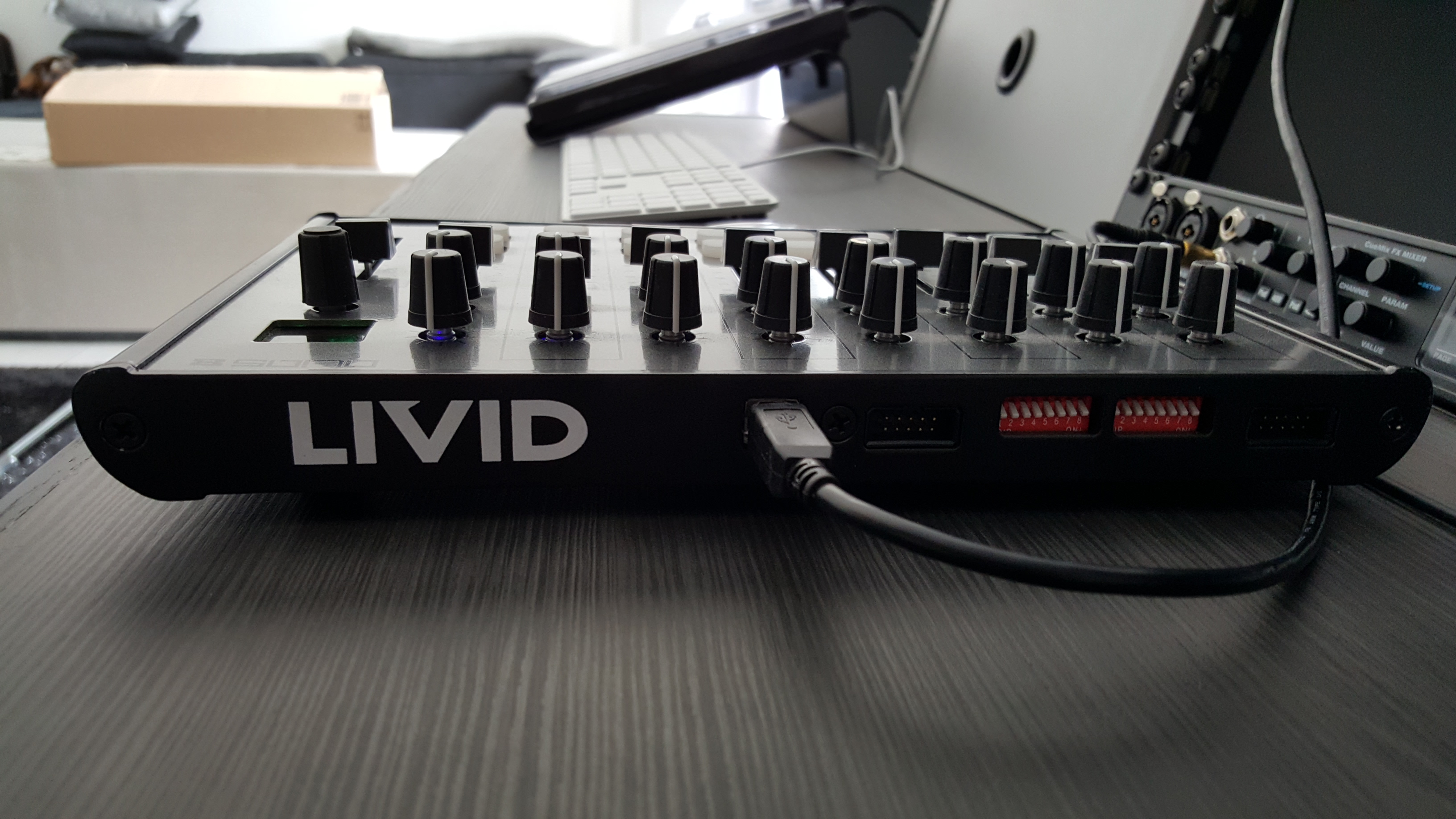 ALIAS 8 - Livid Instruments Alias 8 - Audiofanzine