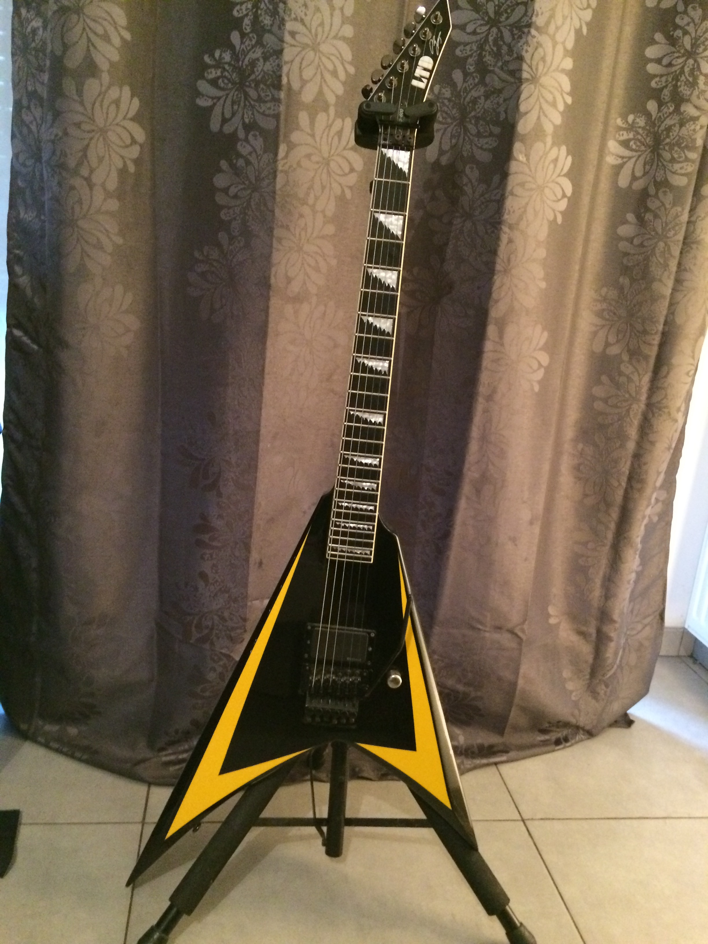 Alexi-600 Blacky Alexi Laiho - LTD Alexi-600 Blacky Alexi Laiho ...