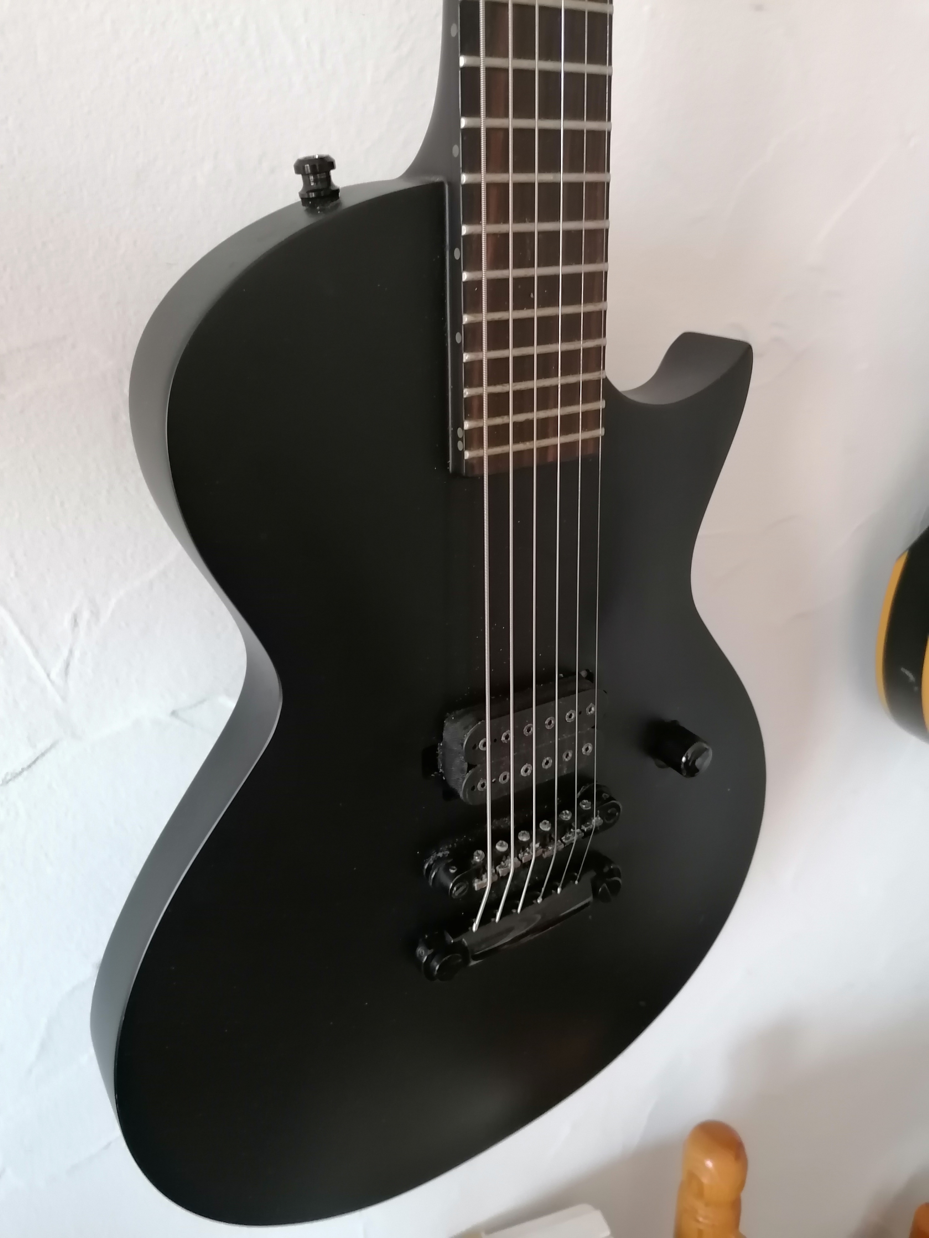 EC Black Metal - LTD EC Black Metal - Audiofanzine