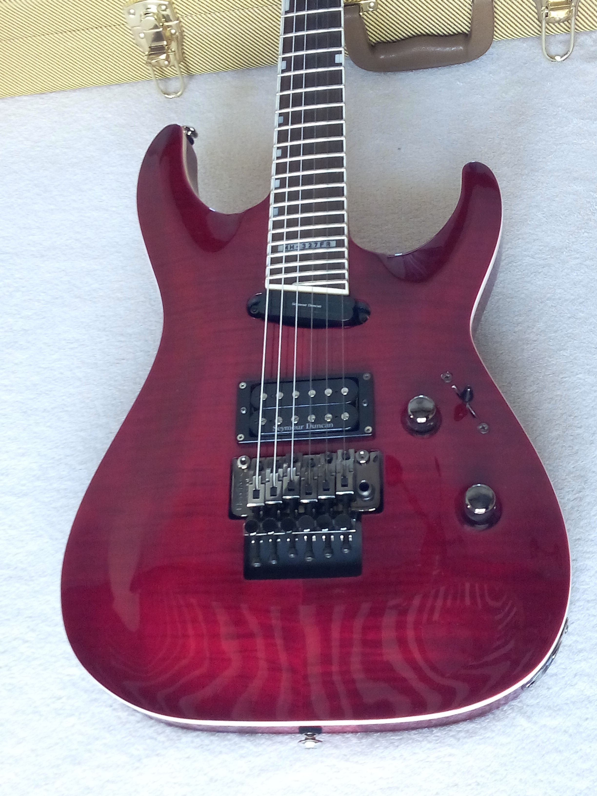 MH-327FM - SEE THRU RED - LTD MH-327FM - See Thru Red - Audiofanzine