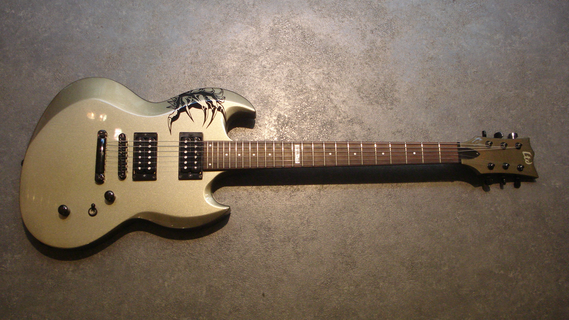 VIPER-50 - LTD Viper-50 - Audiofanzine