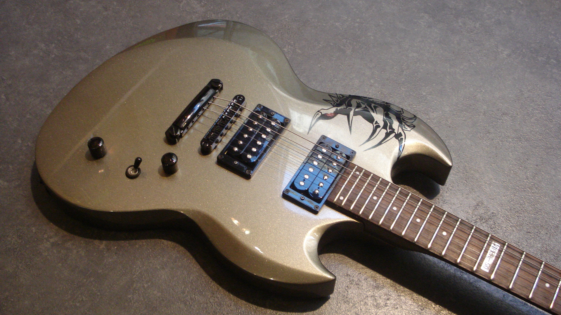 VIPER-50 - LTD Viper-50 - Audiofanzine