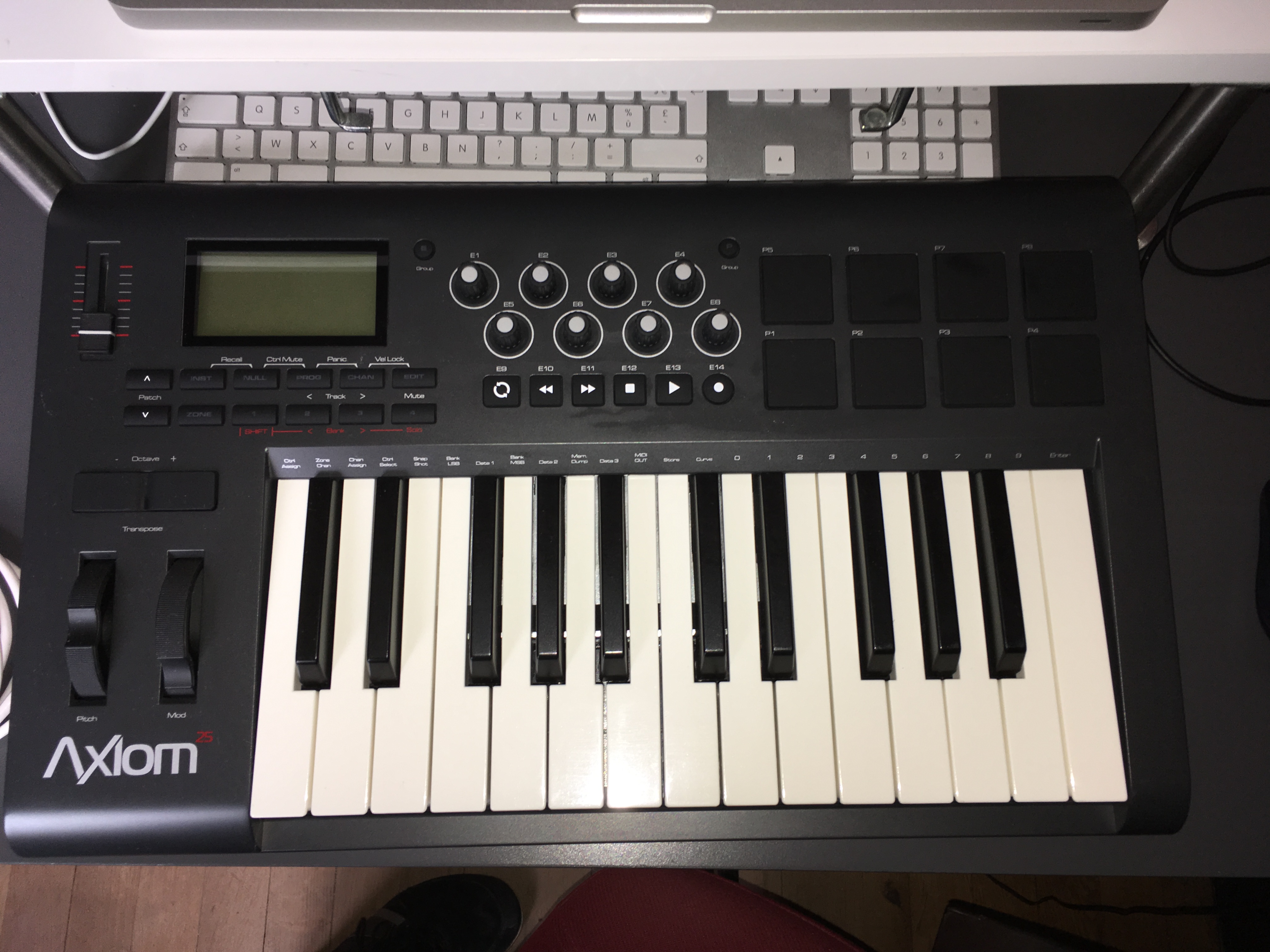 AXIOM 25 MKII - M-Audio Axiom 25 MKII - Audiofanzine