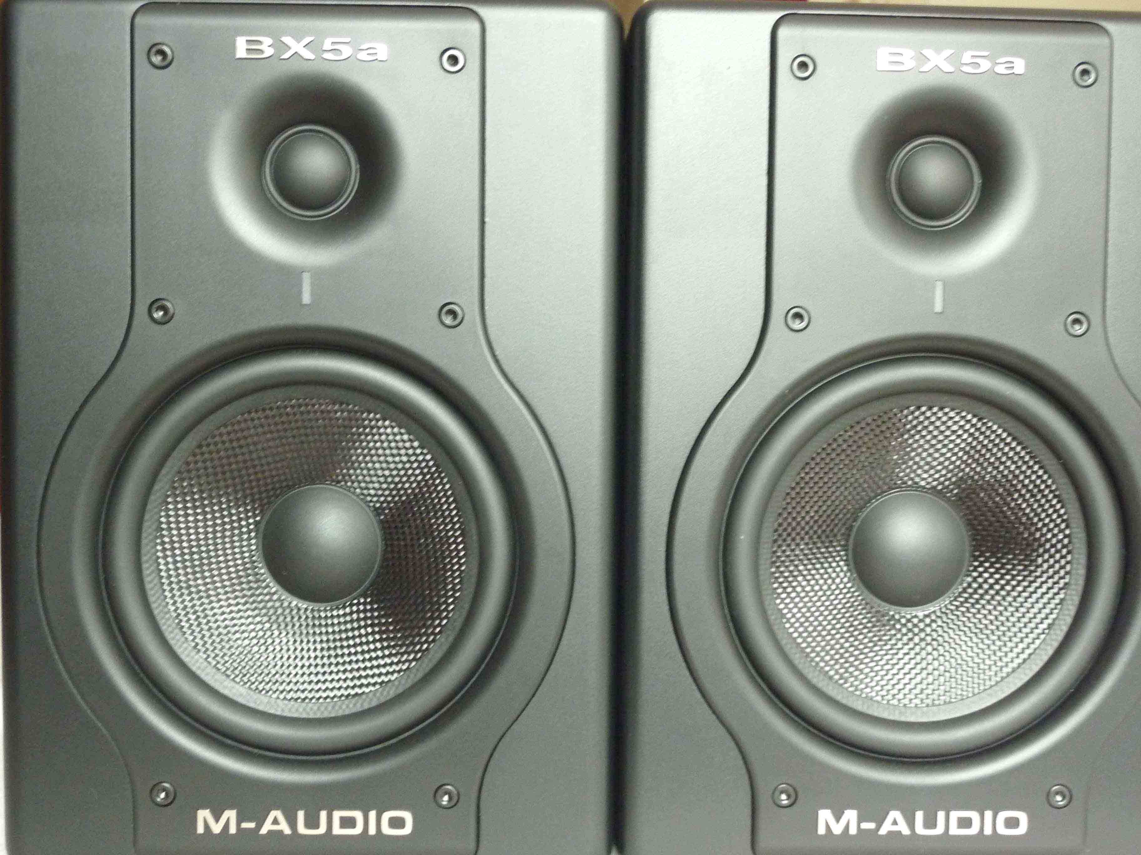 BX5 - M-Audio BX5 - Audiofanzine