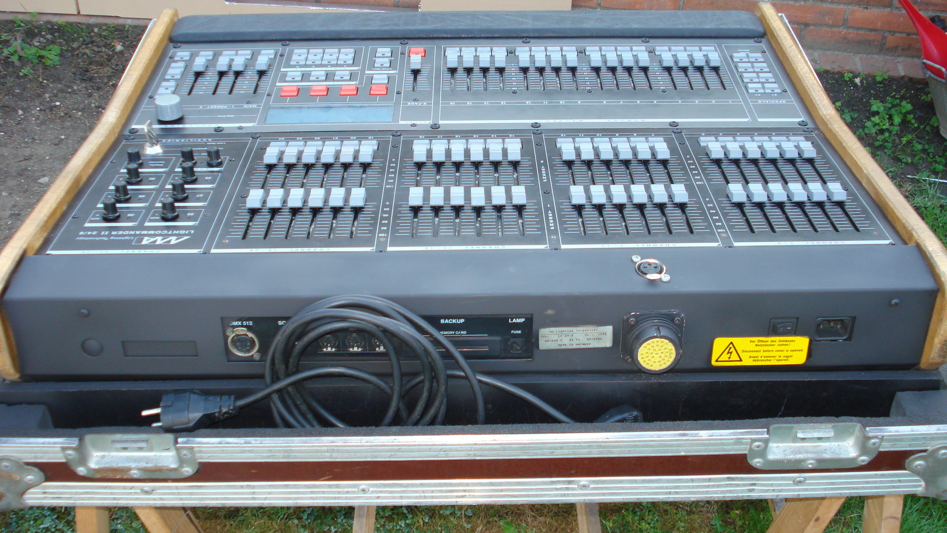 Lightcommander II 24/6 - Ma Lighting Lightcommander II 24/6 - Audiofanzine