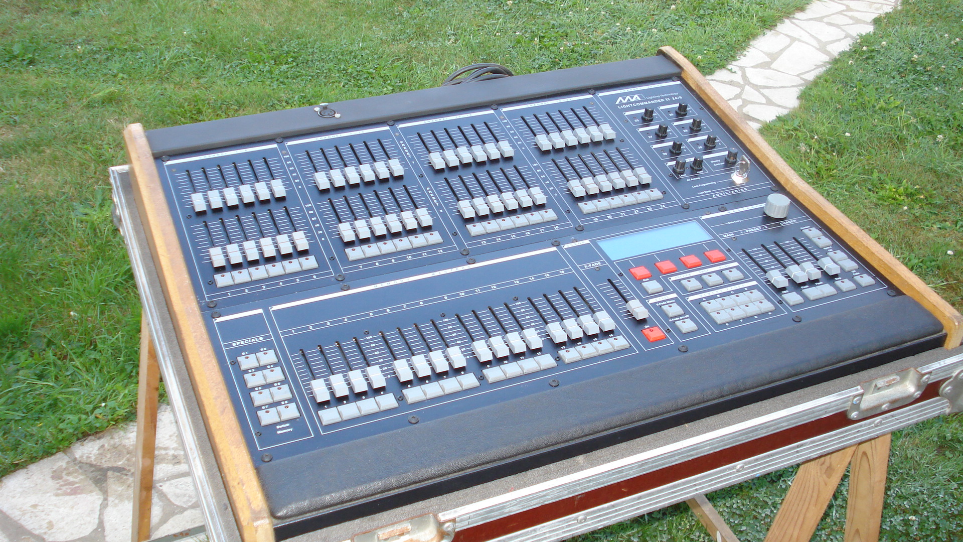 Lightcommander II 24/6 - Ma Lighting Lightcommander II 24/6 - Audiofanzine