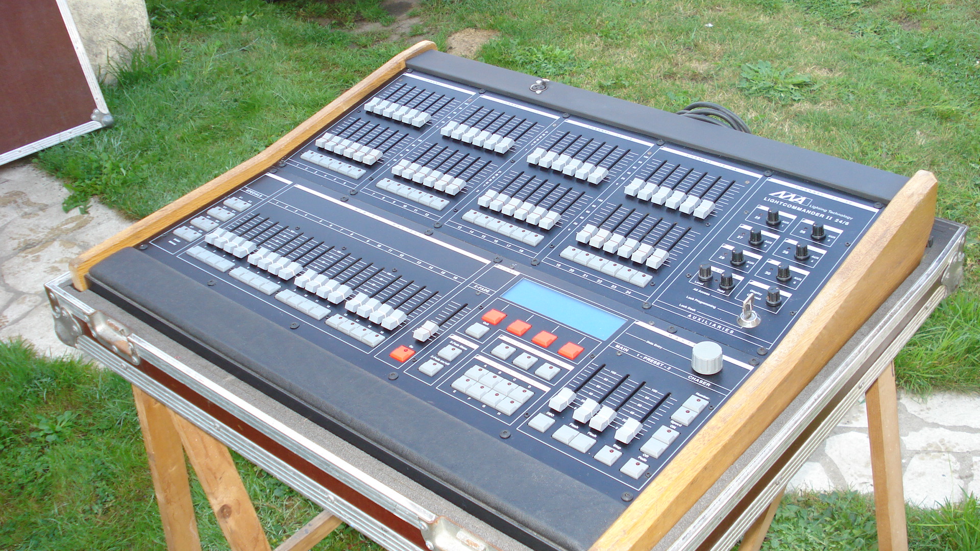 Lightcommander II 24/6 - Ma Lighting Lightcommander II 24/6 - Audiofanzine