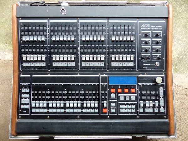 Lightcommander II 24/6 - Ma Lighting Lightcommander II 24/6 - Audiofanzine