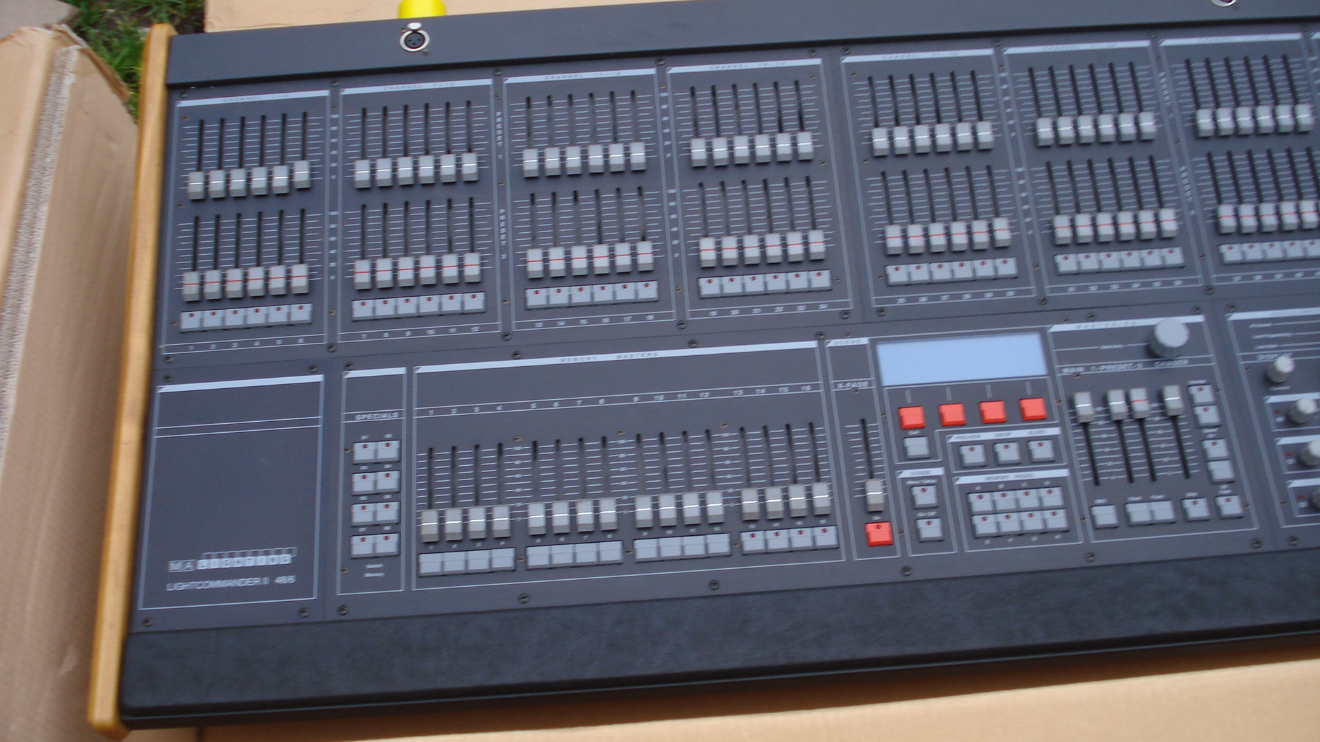 Lightcommander II 48/6 - Ma Lighting Lightcommander II 48/6 - Audiofanzine