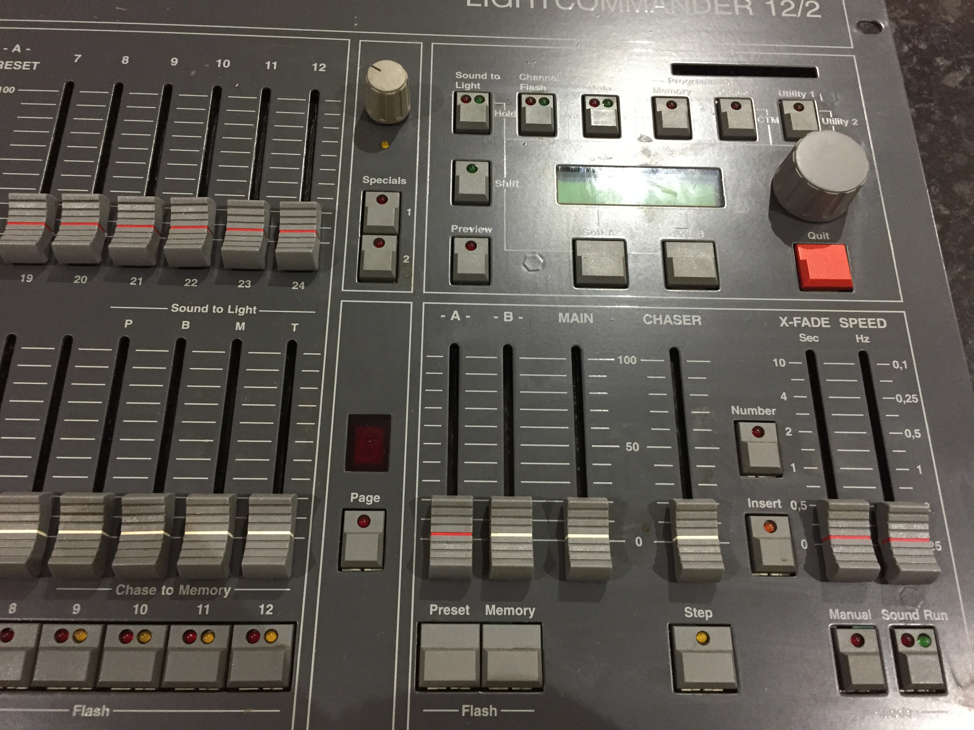 LIGHTCOMMANDER LL 12/2 - Ma Lighting Lightcommander ll 12/2 - Audiofanzine