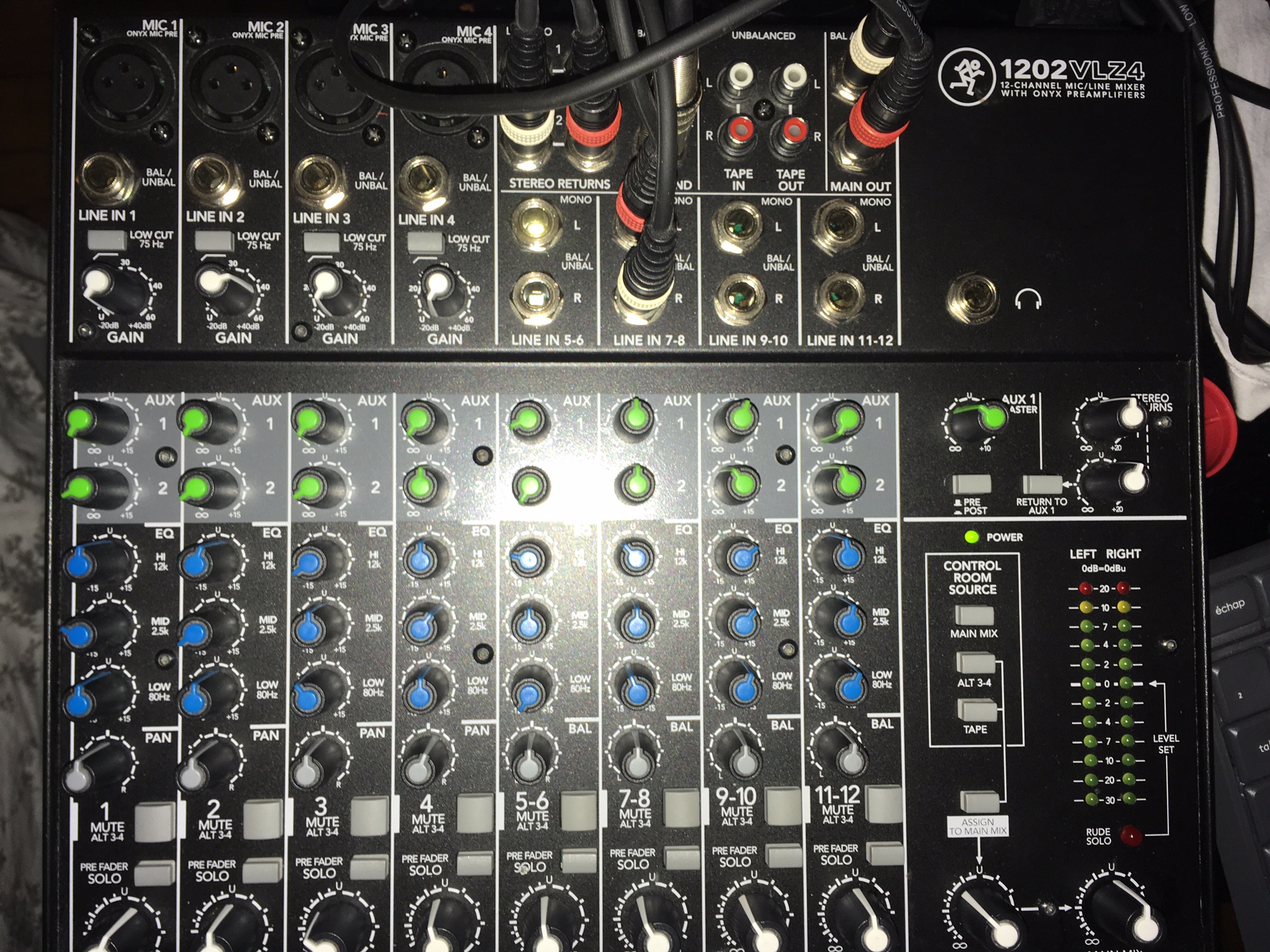 1202VLZ4 - Mackie 1202VLZ4 - Audiofanzine