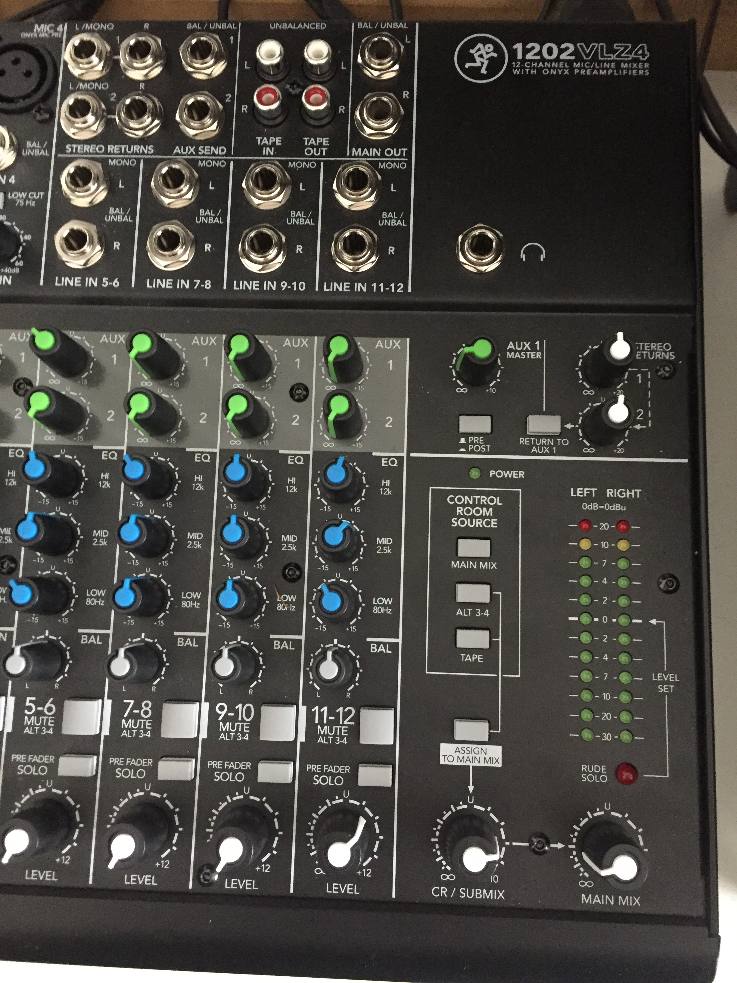1202VLZ4 - Mackie 1202VLZ4 - Audiofanzine
