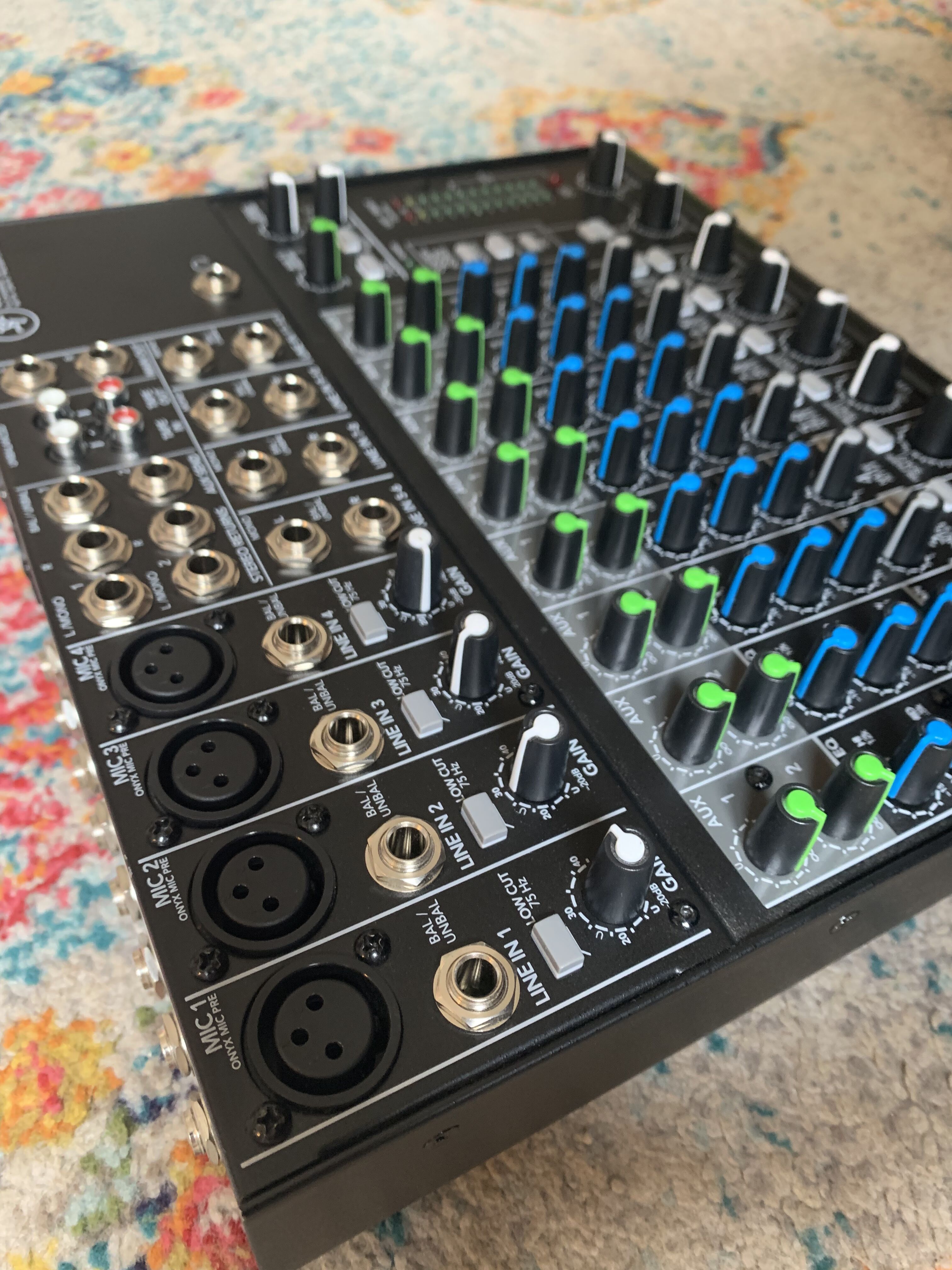 1202VLZ4 - Mackie 1202VLZ4 - Audiofanzine