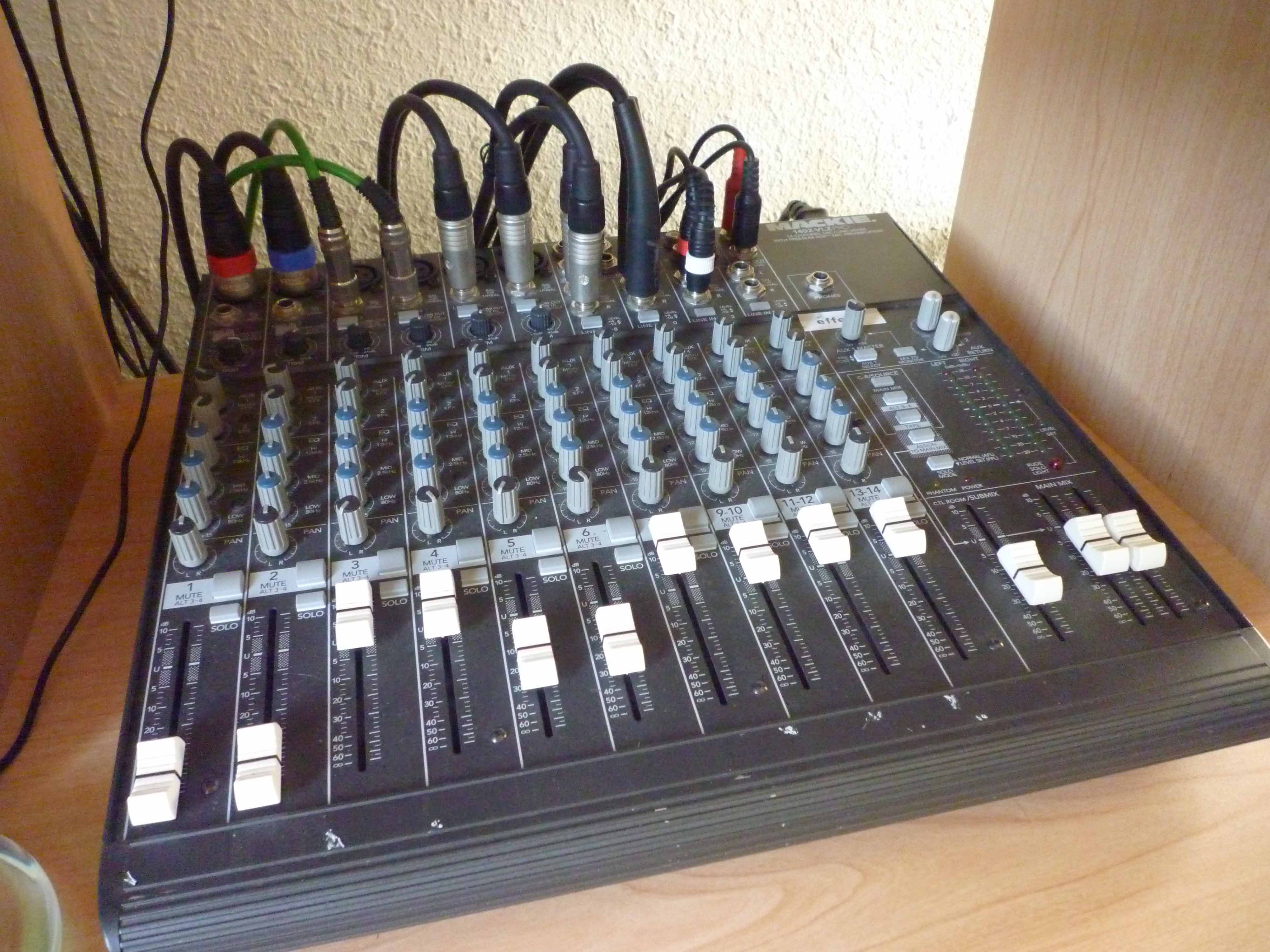 Mackie 1402-VLZ Pro image (#227969) - Audiofanzine