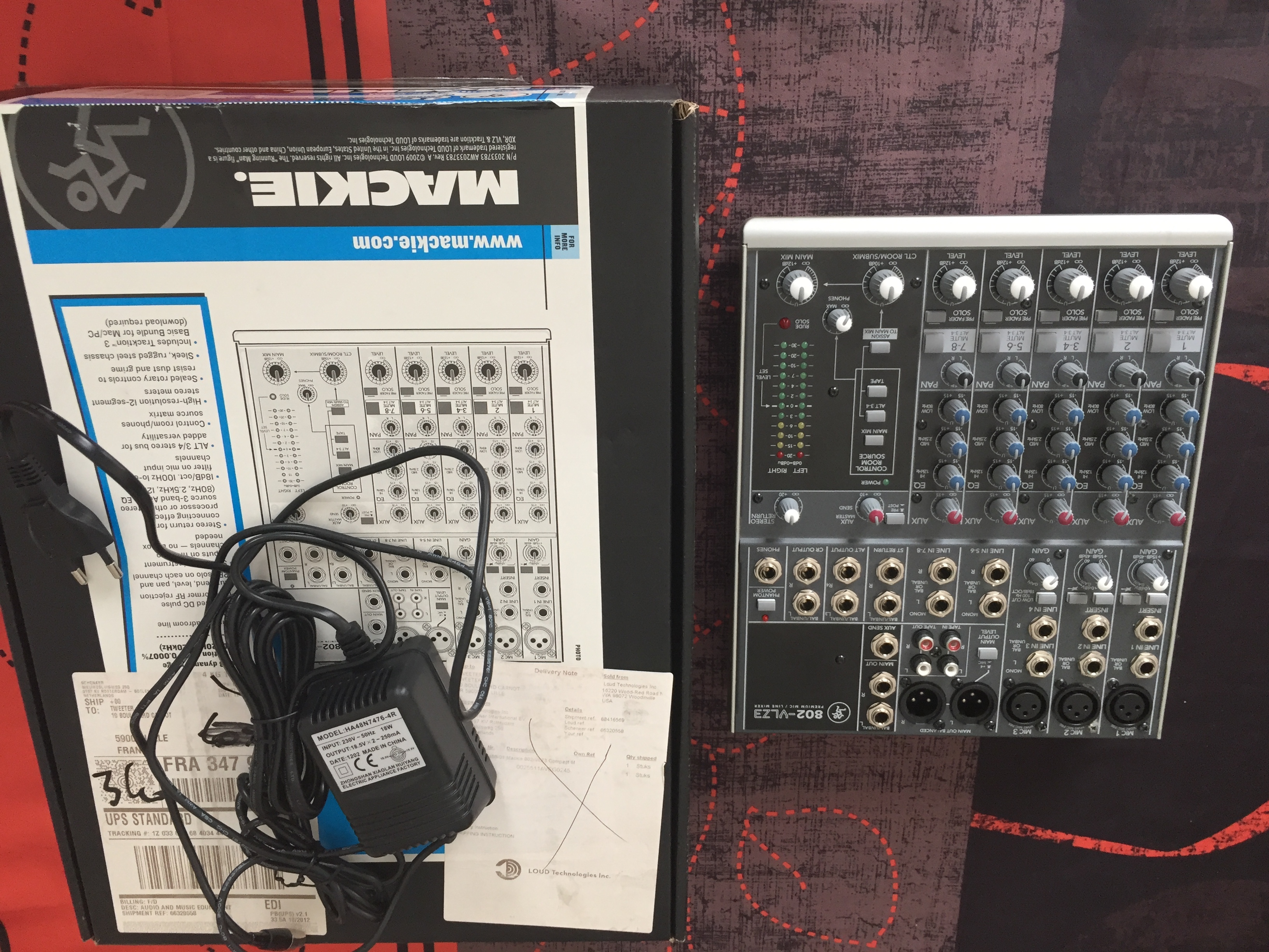 802-VLZ3 - Mackie 802-VLZ3 - Audiofanzine