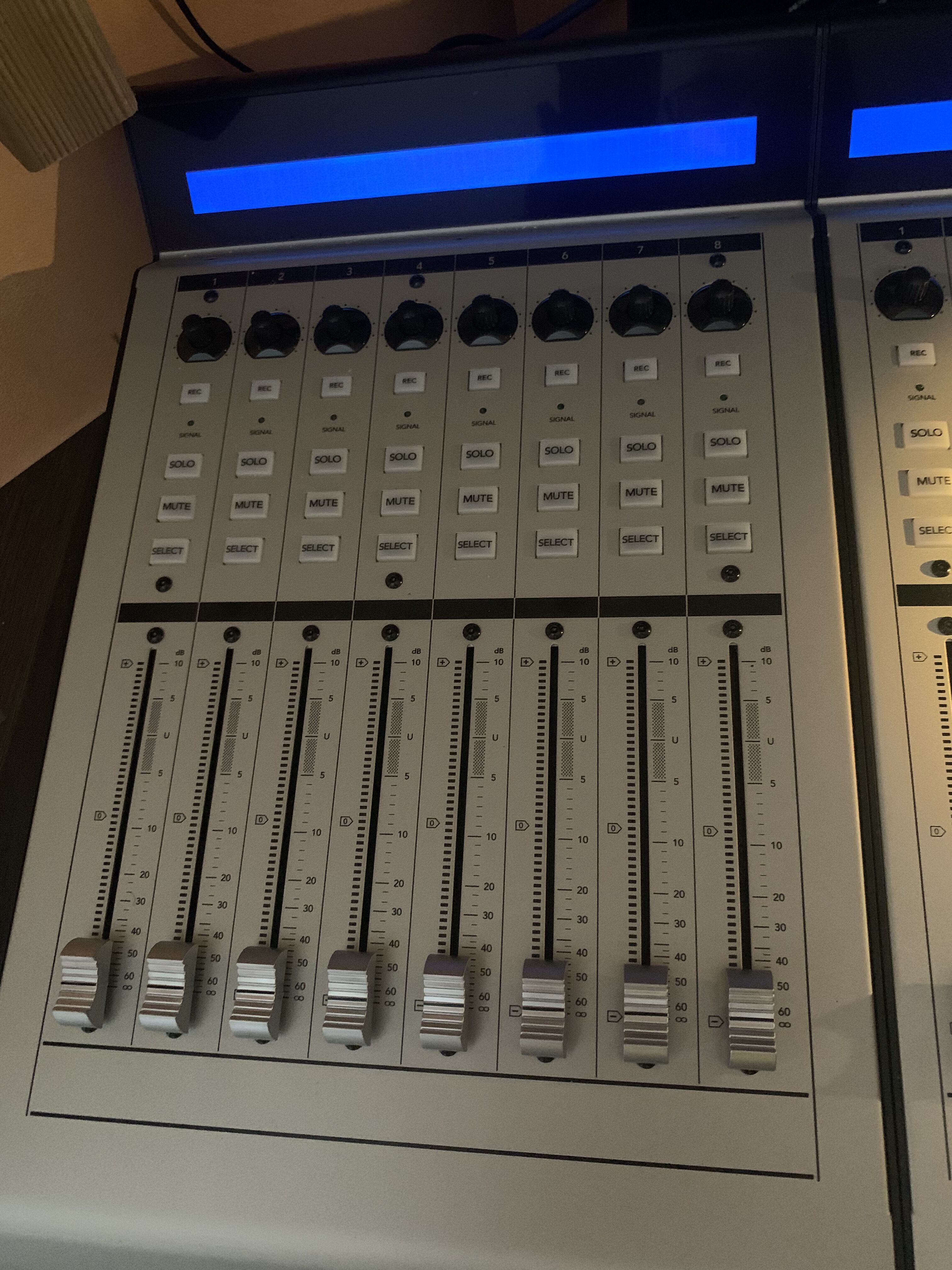 Control Universal Extender Pro Mackie - Audiofanzine