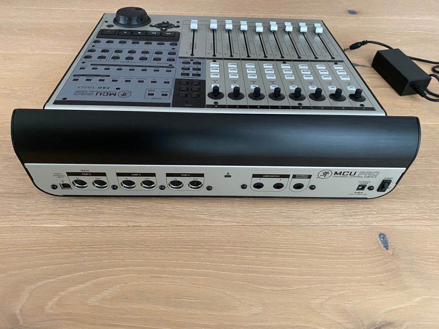 Control Universal Pro - Mackie Control Universal Pro - Audiofanzine