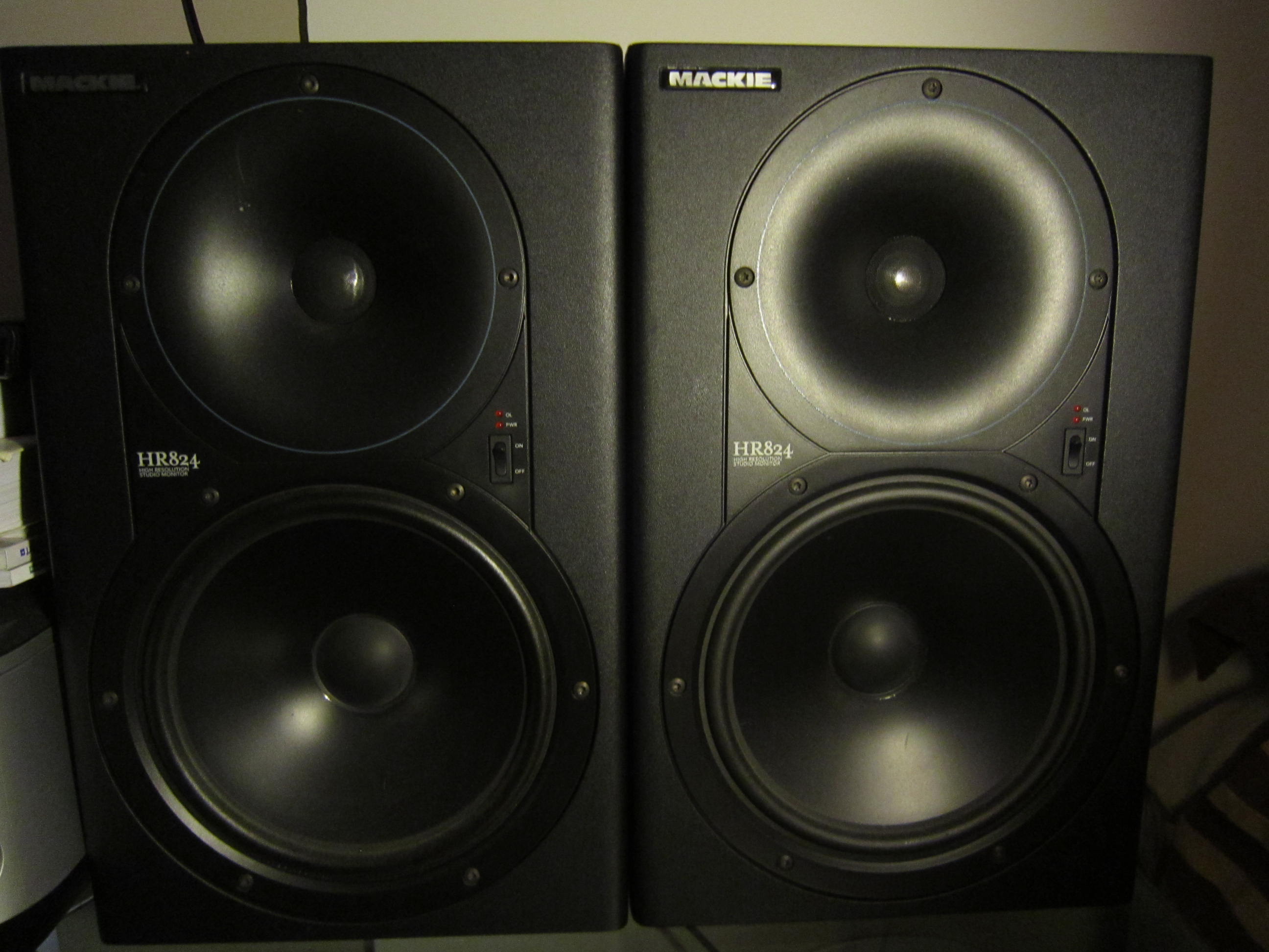 Mackie HR824 image (#718044) - Audiofanzine