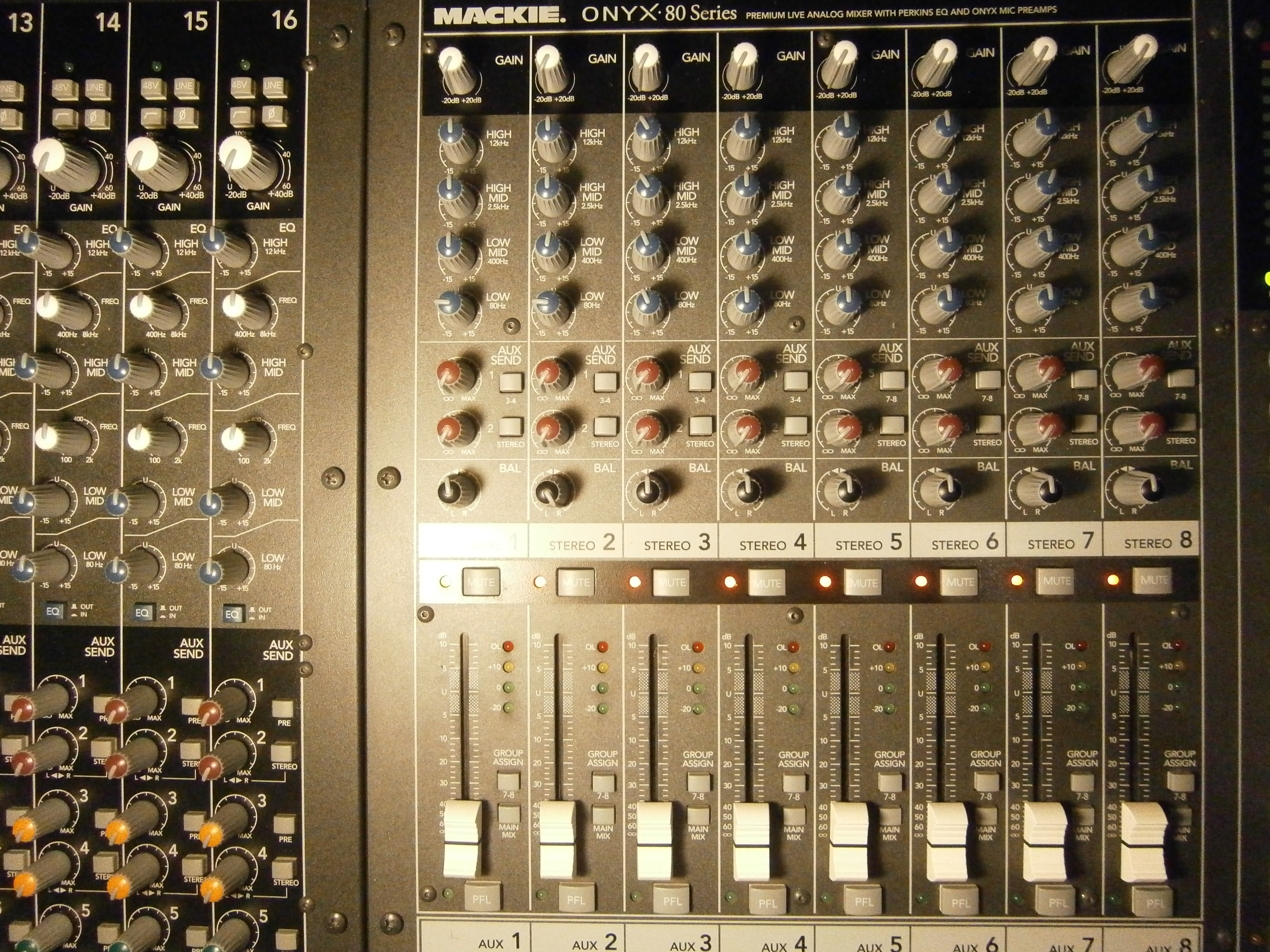 ONYX 3280 - Mackie Onyx 3280 - Audiofanzine