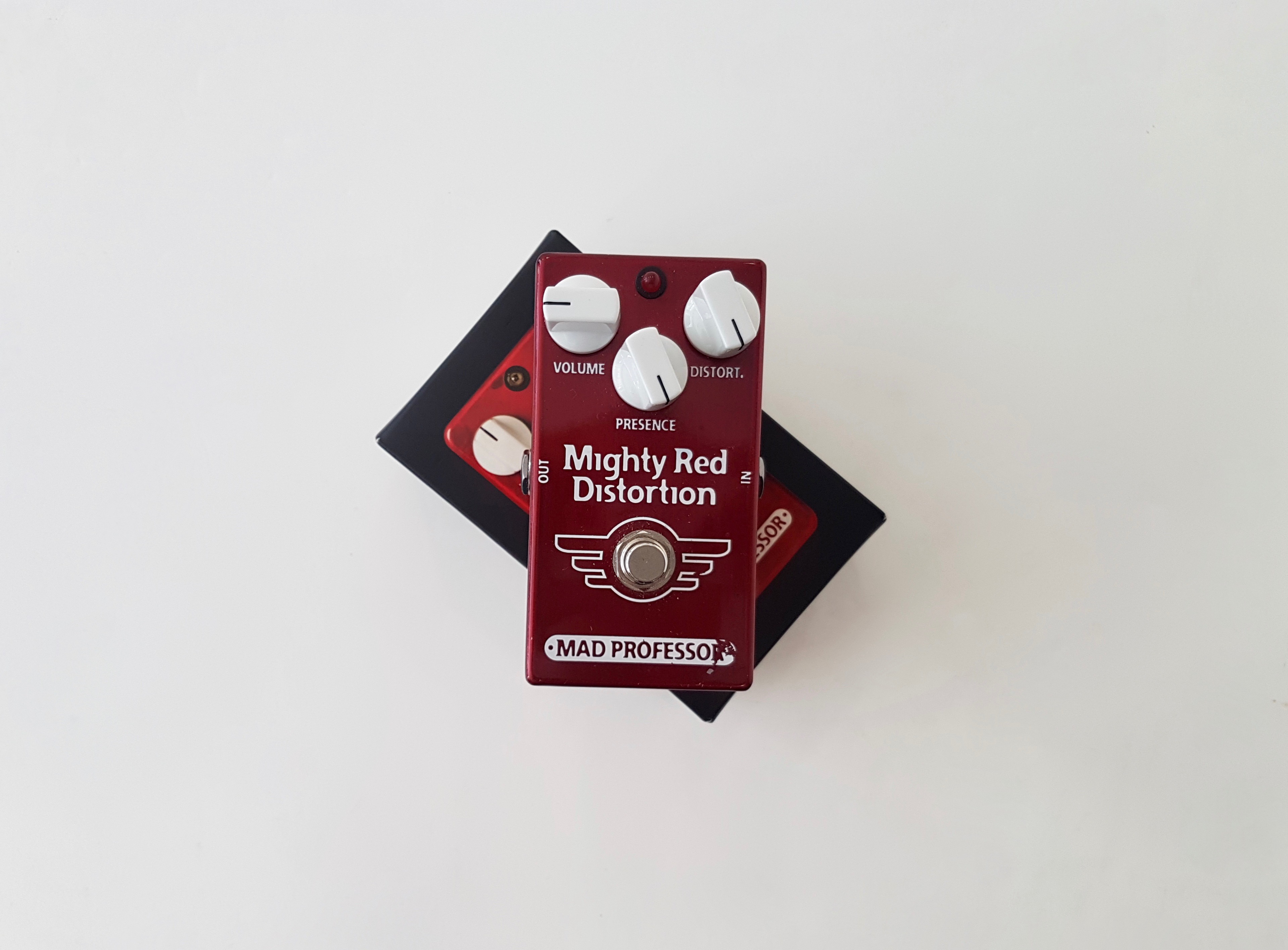 Mighty Red Distortion - Mad Professor Mighty Red Distortion - Audiofanzine