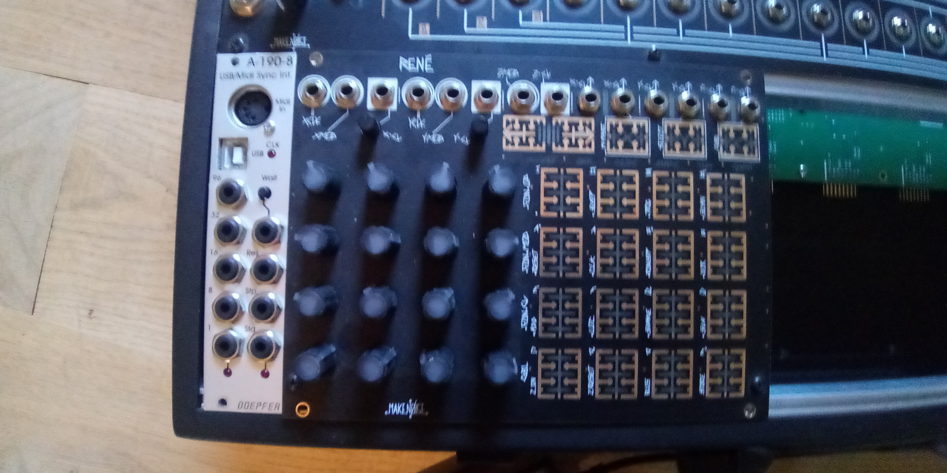 René 2 - Make Noise René 2 - Audiofanzine