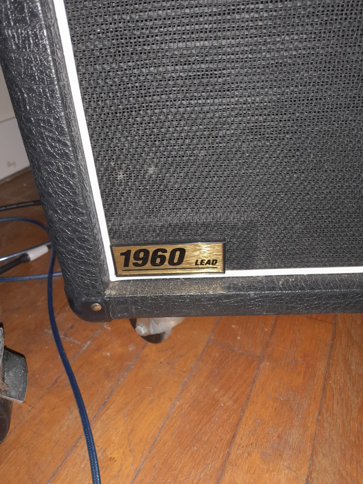 1960A JCM900 - Marshall 1960A JCM900 - Audiofanzine