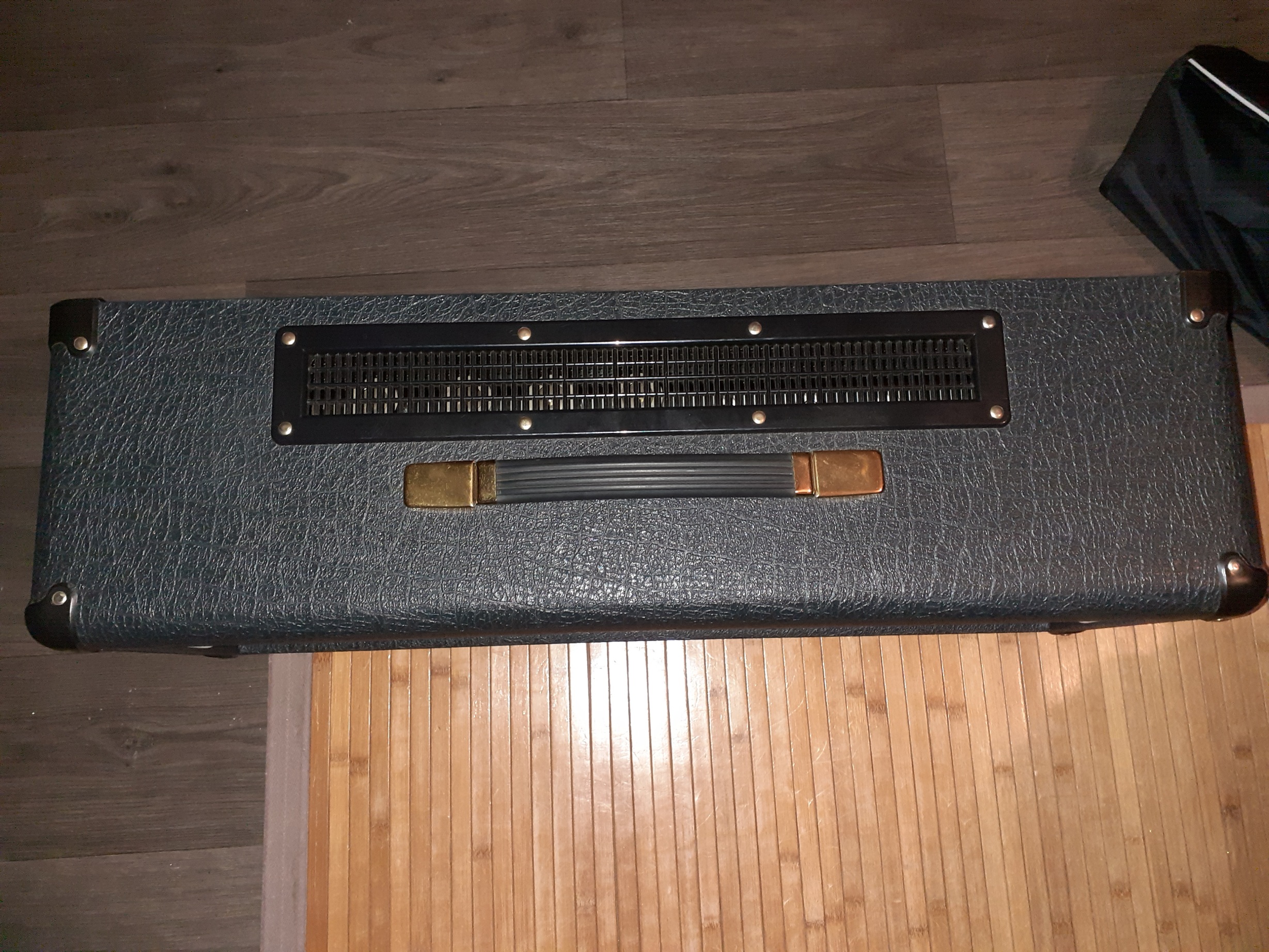 2203 JCM800 Reissue - Marshall 2203 JCM800 Reissue - Audiofanzine