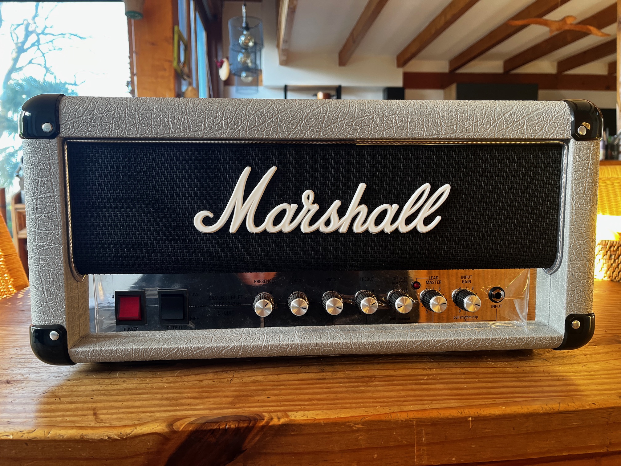 2525H Mini Jubilee - Marshall 2525H Mini Jubilee - Audiofanzine
