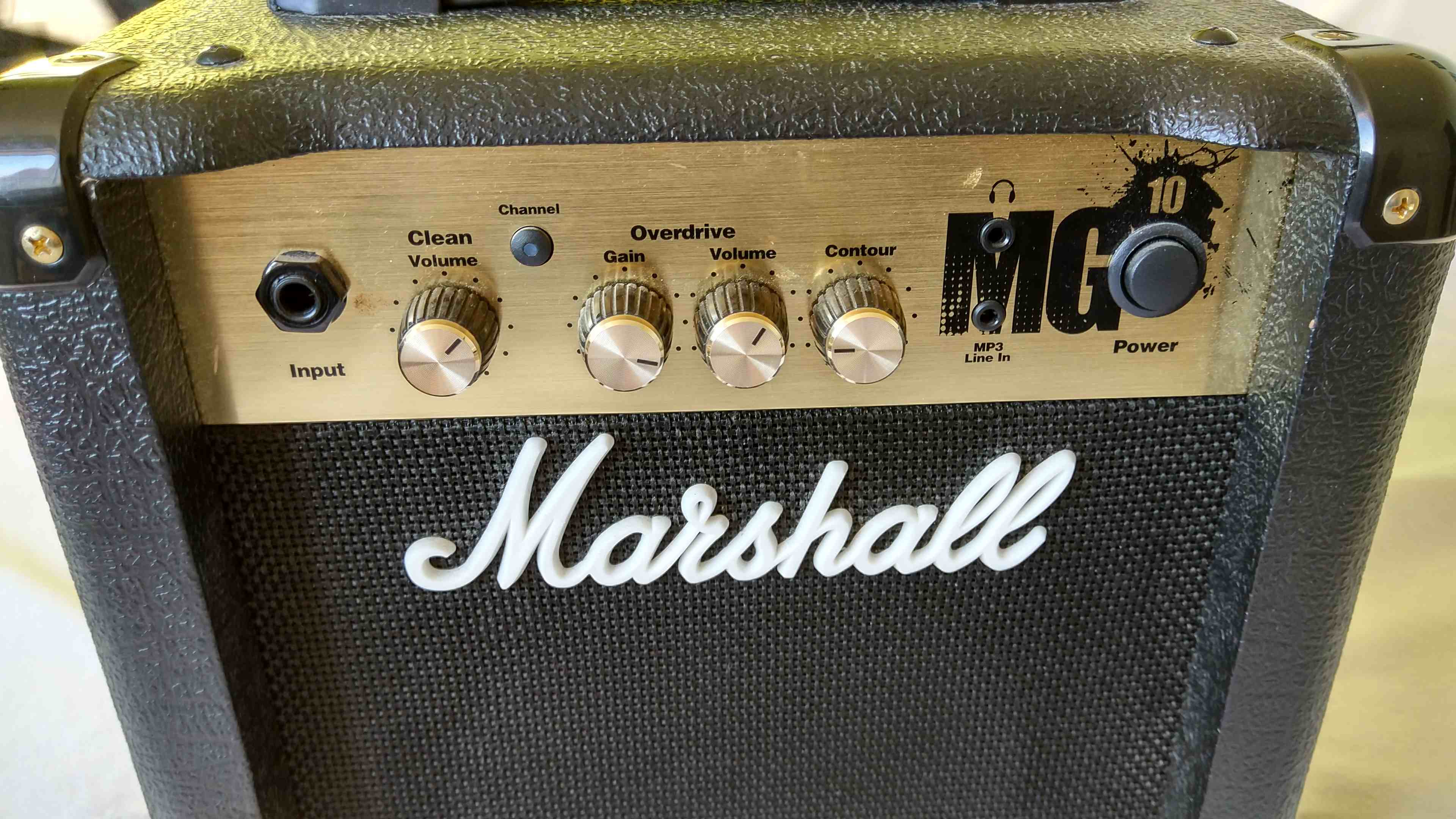 Marshall MG10CD image (#1728835) - Audiofanzine