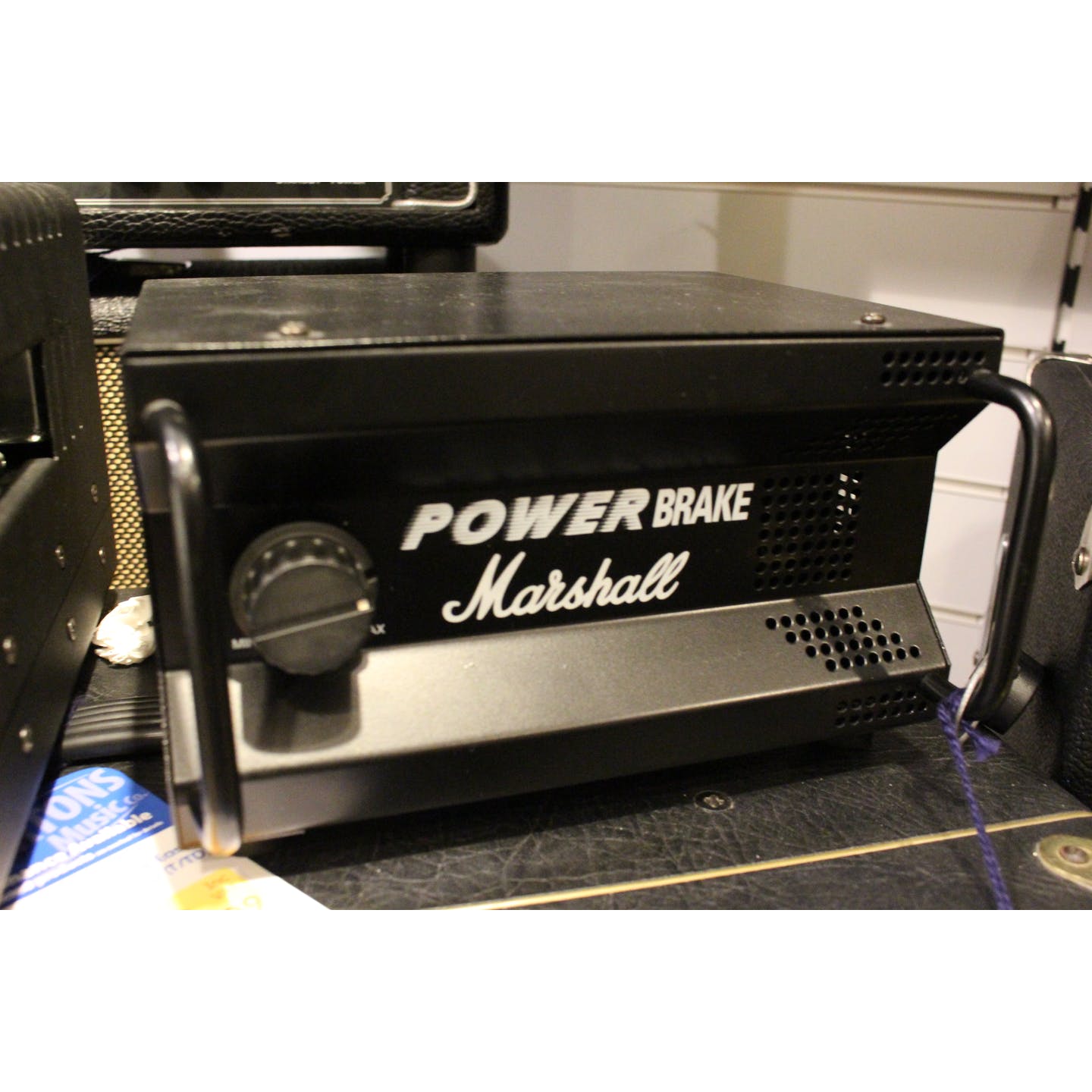 PB100 POWER BRAKE - Marshall PB100 Power Brake - Audiofanzine