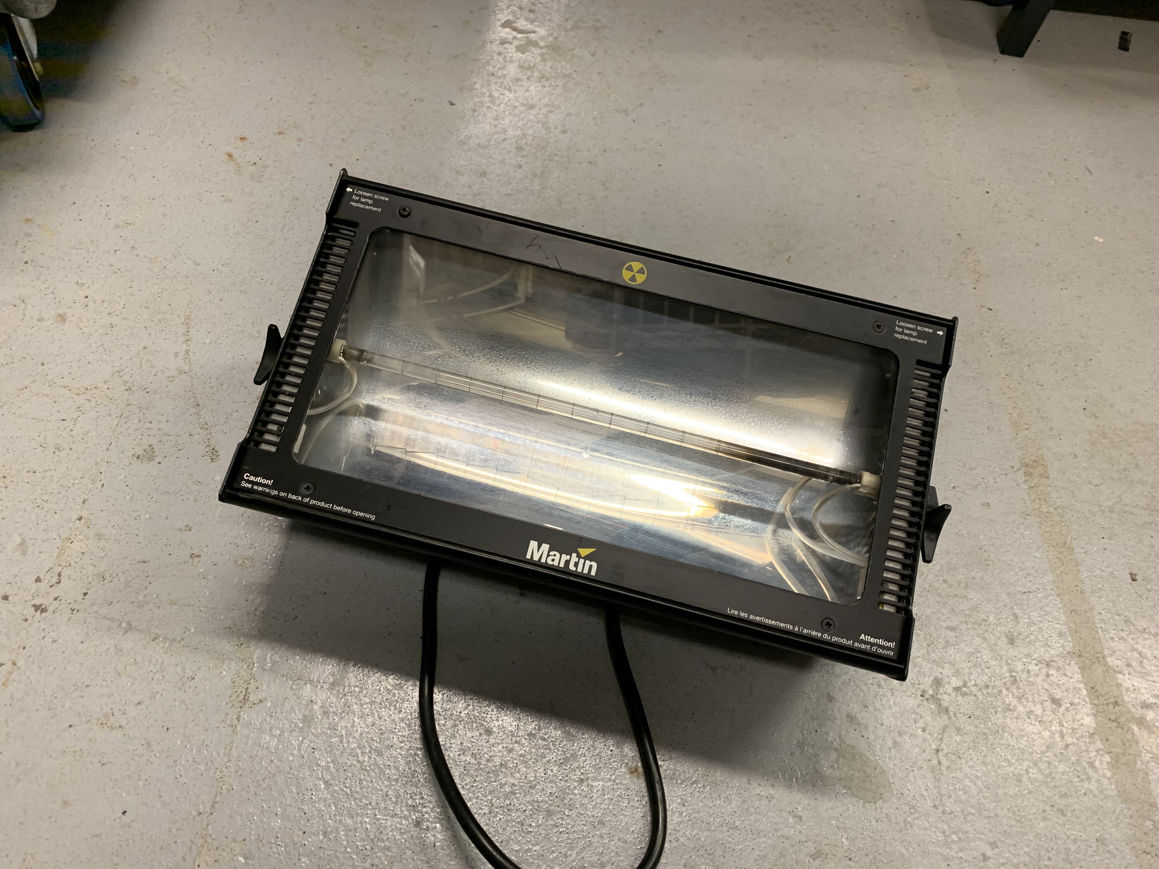 Atomic 3000 DMX - Martin Atomic 3000 DMX - Audiofanzine