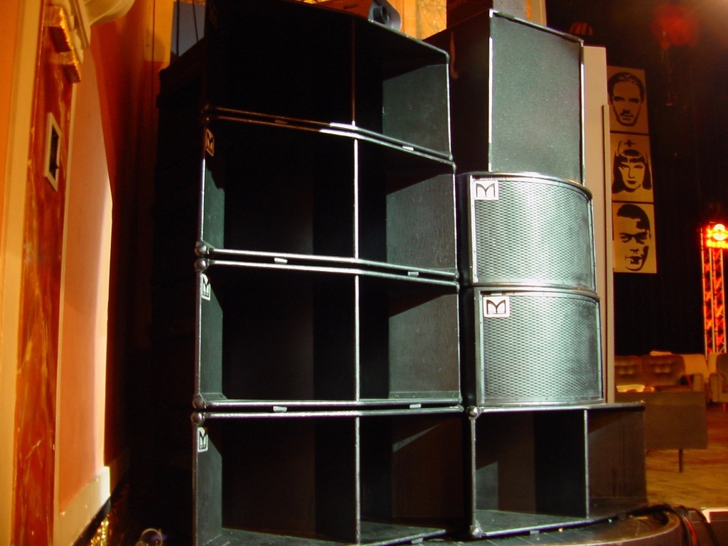 B115 - Martin Audio B115 - Audiofanzine