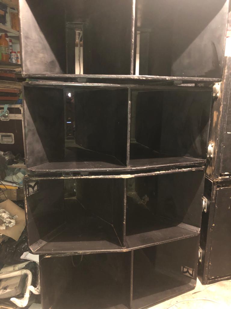 B115 - Martin Audio B115 - Audiofanzine