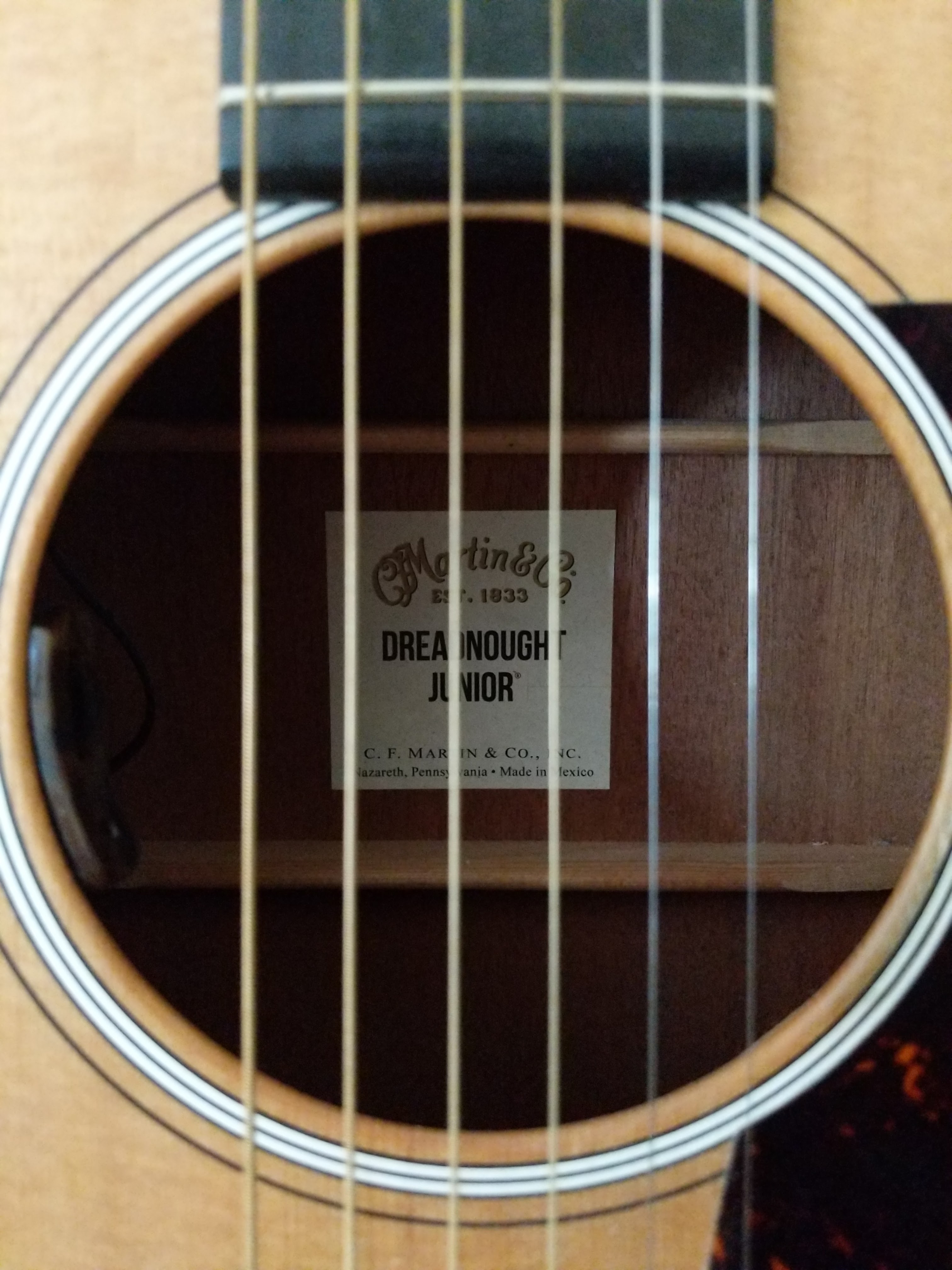 Dreadnought Junior - Martin & Co Dreadnought Junior - Audiofanzine