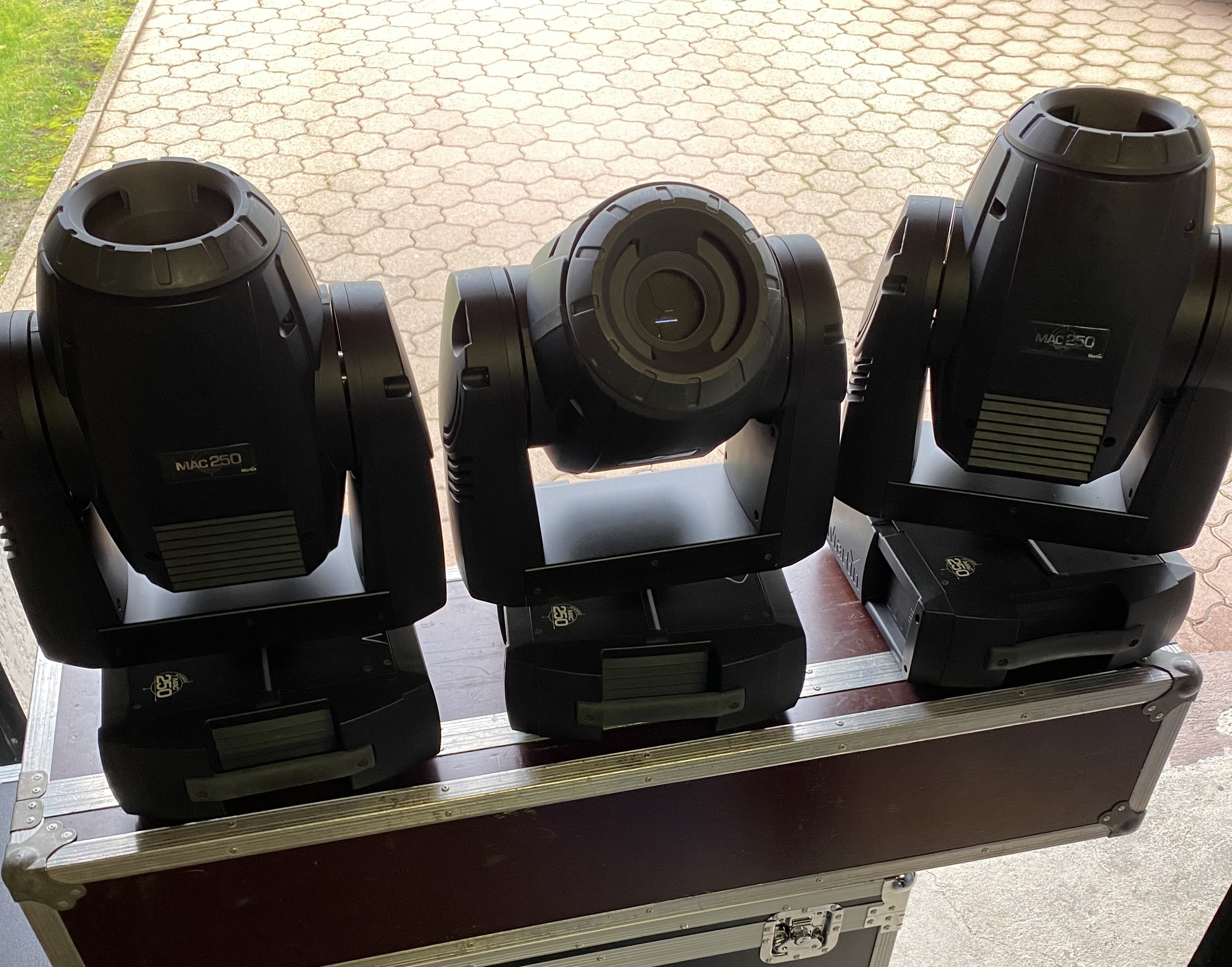 MAC 250 Krypton - Martin MAC 250 Krypton - Audiofanzine