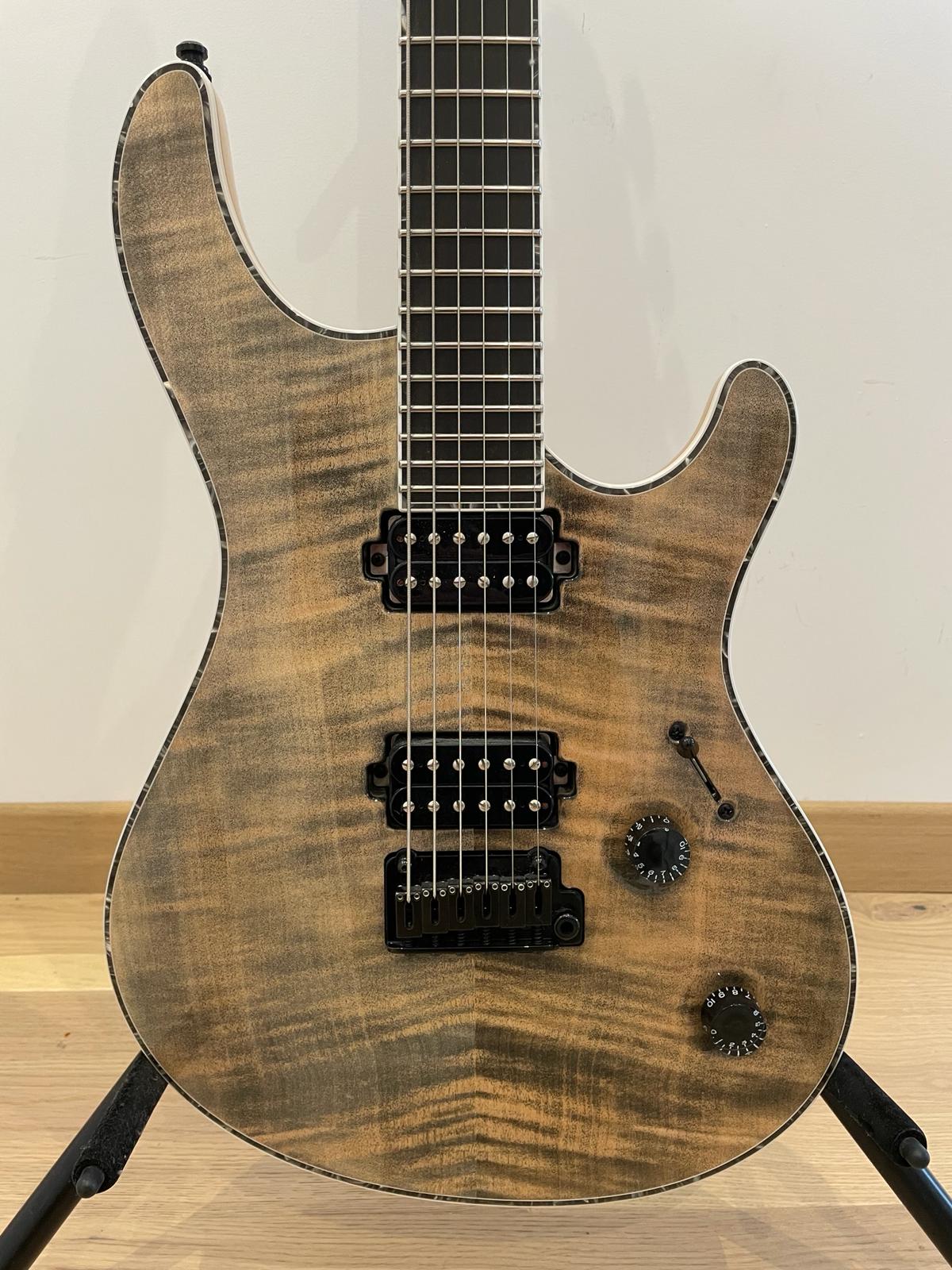 Regius 6 - Mayones Regius 6 - Audiofanzine