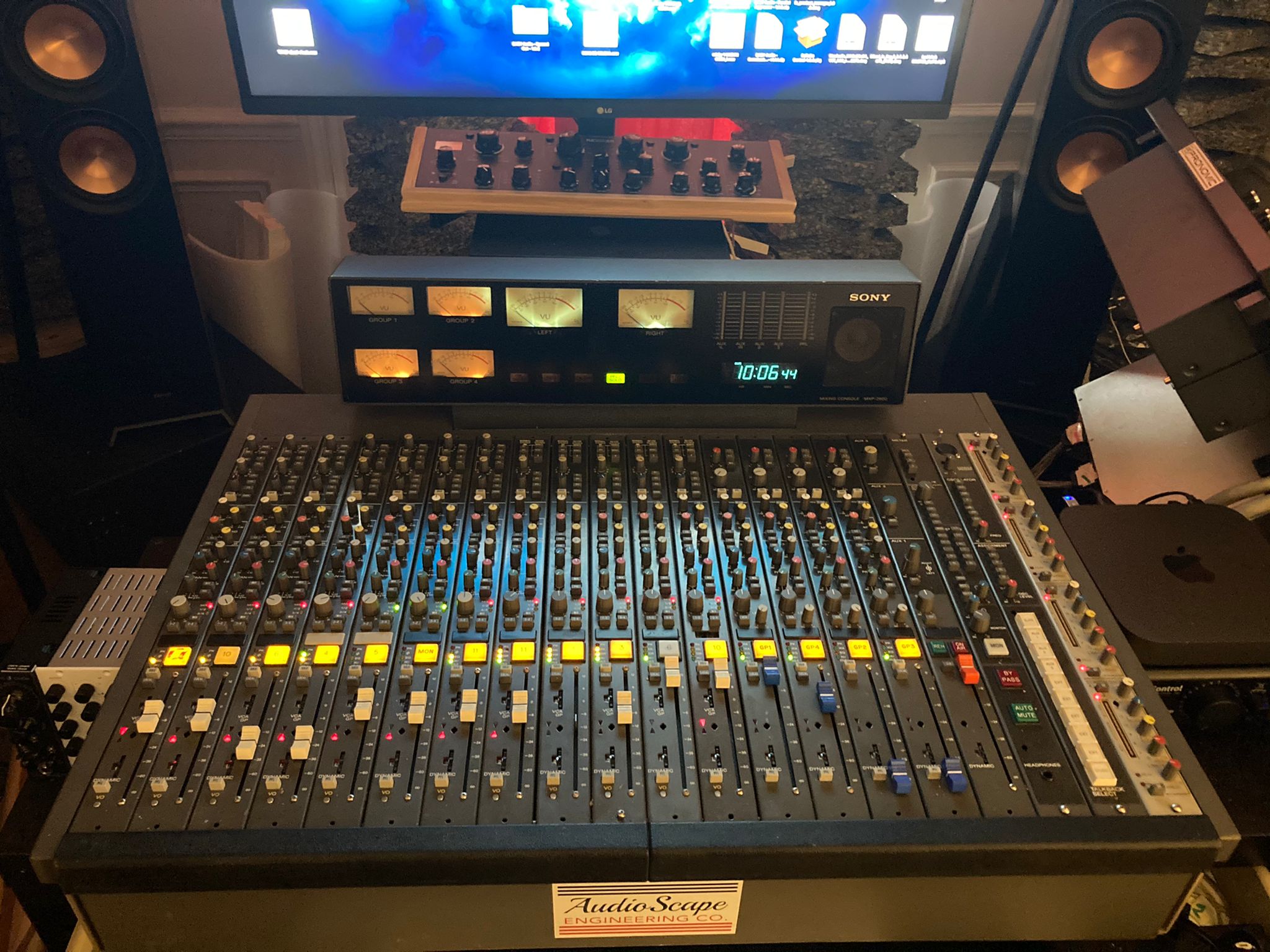 MXP2000 - MCI MXP2000 - Audiofanzine