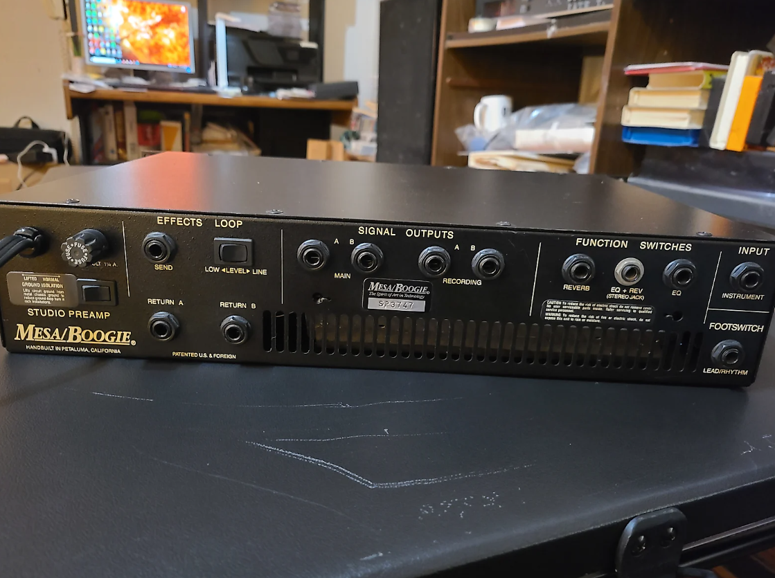 Studio Preamp - Mesa Boogie Studio Preamp - Audiofanzine