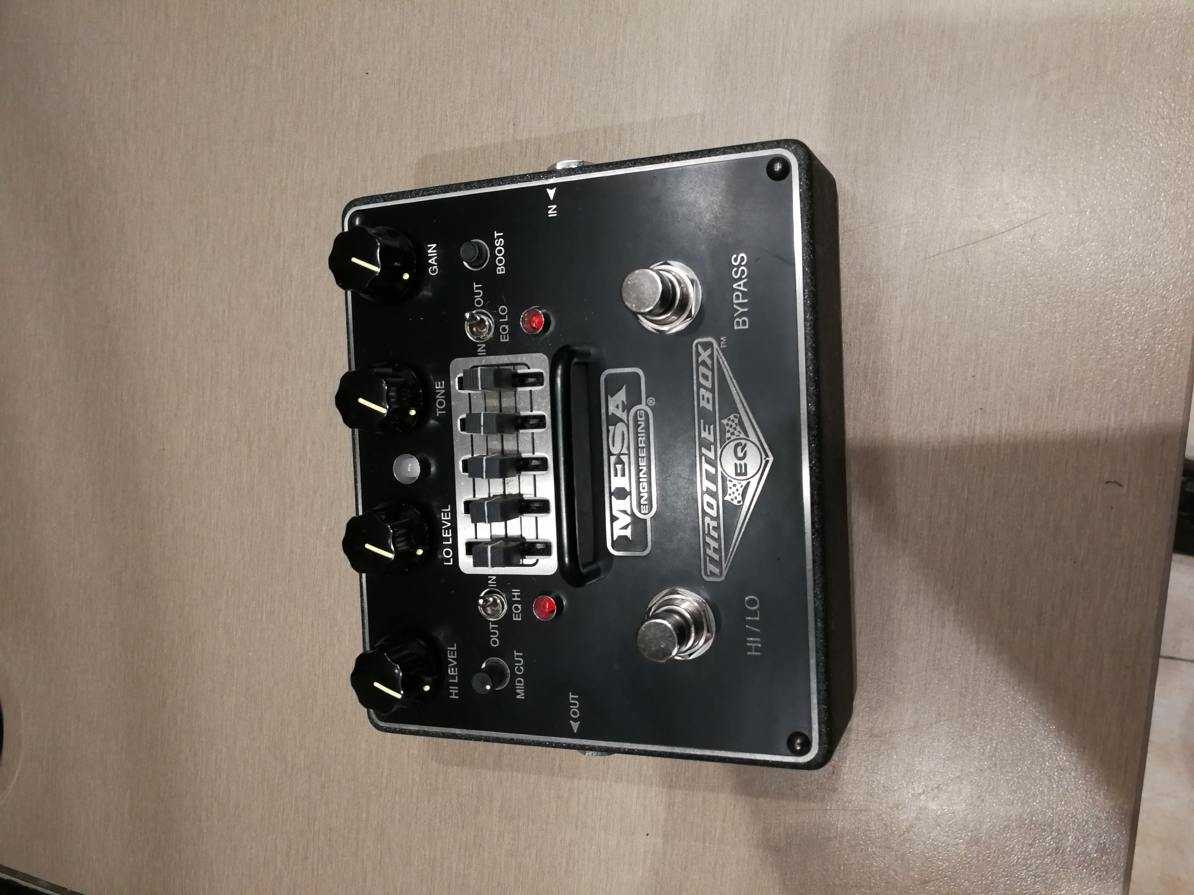 THROTTLE BOX EQ - Mesa Boogie Throttle Box EQ - Audiofanzine