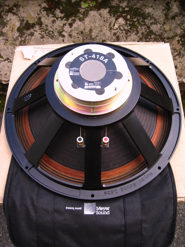 SUB 700 HP - Meyer Sound SUB 700 HP - Audiofanzine