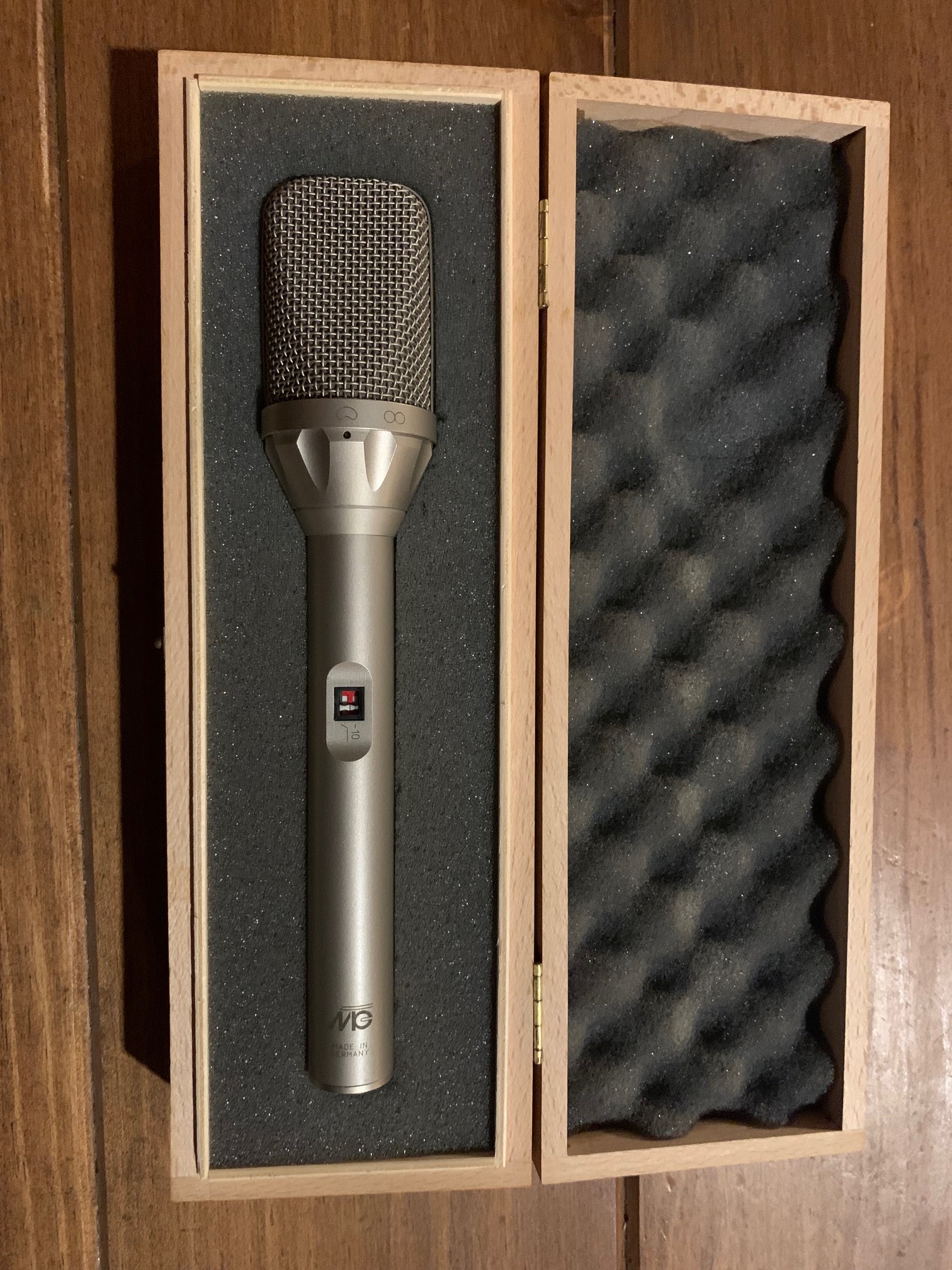 UMT 70 S - Microtech Gefell UMT 70 S - Audiofanzine