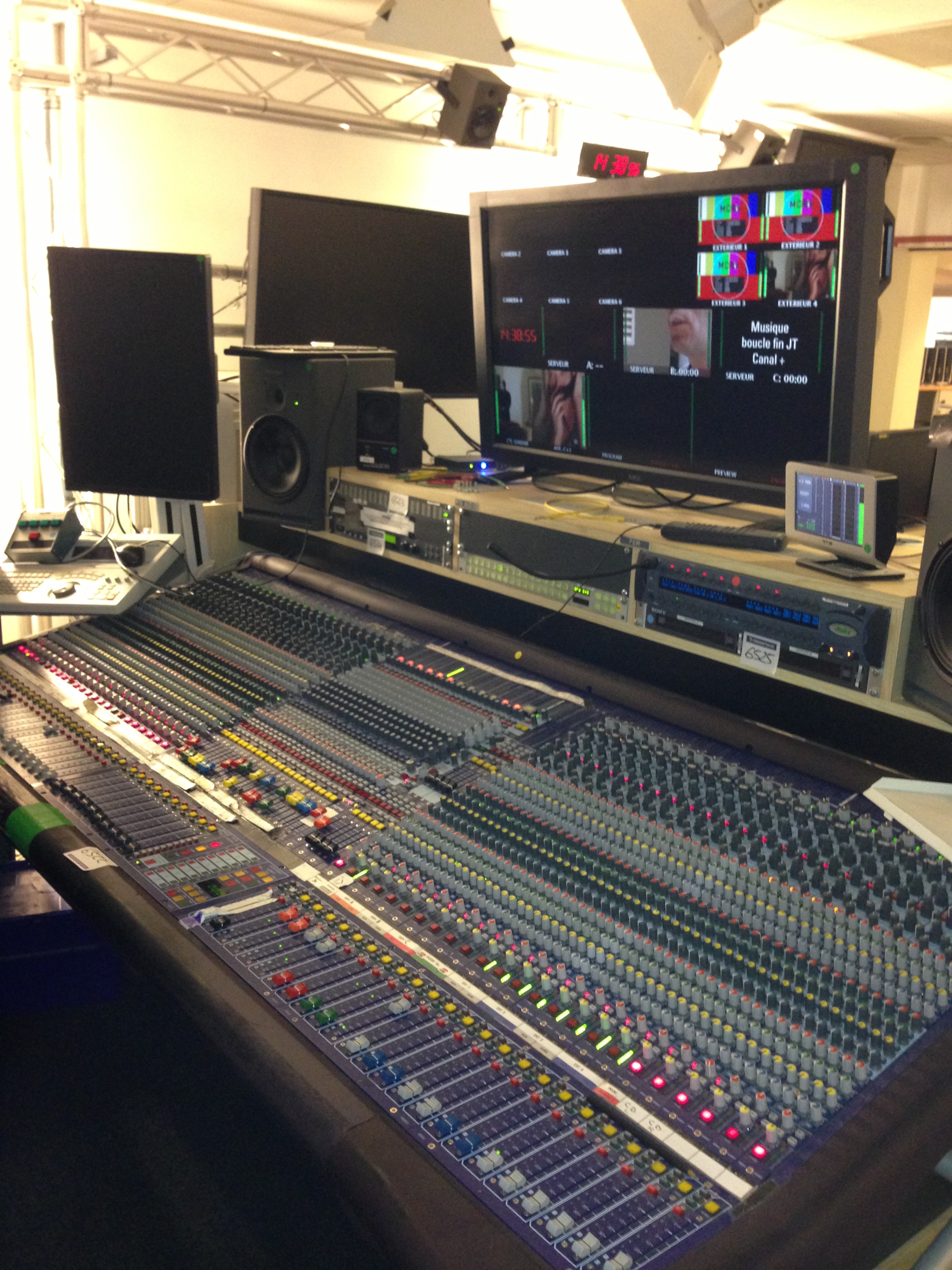 Pictures and images Midas 3000 HERITAGE - Audiofanzine