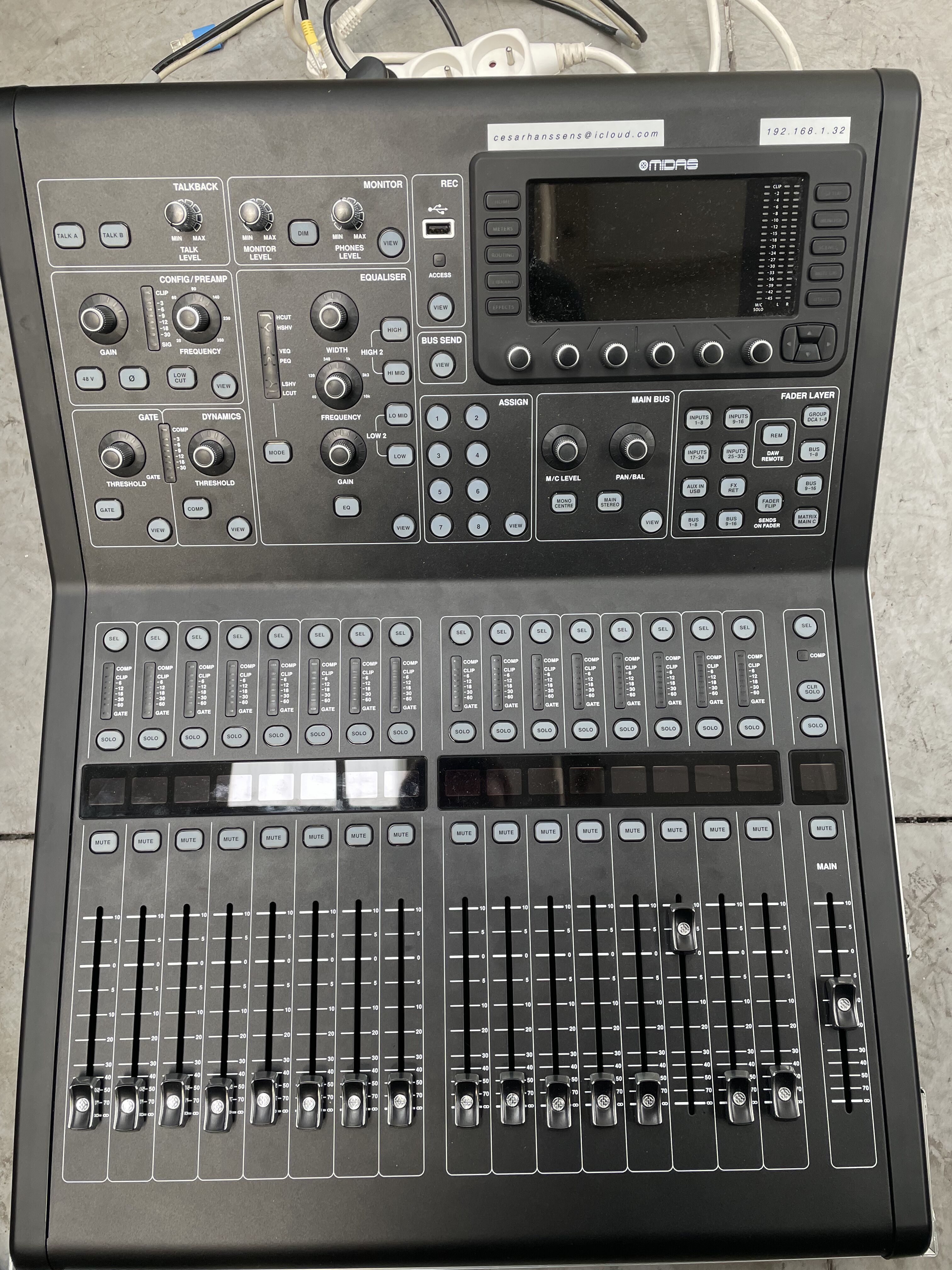 DL 32 - Midas DL 32 - Audiofanzine