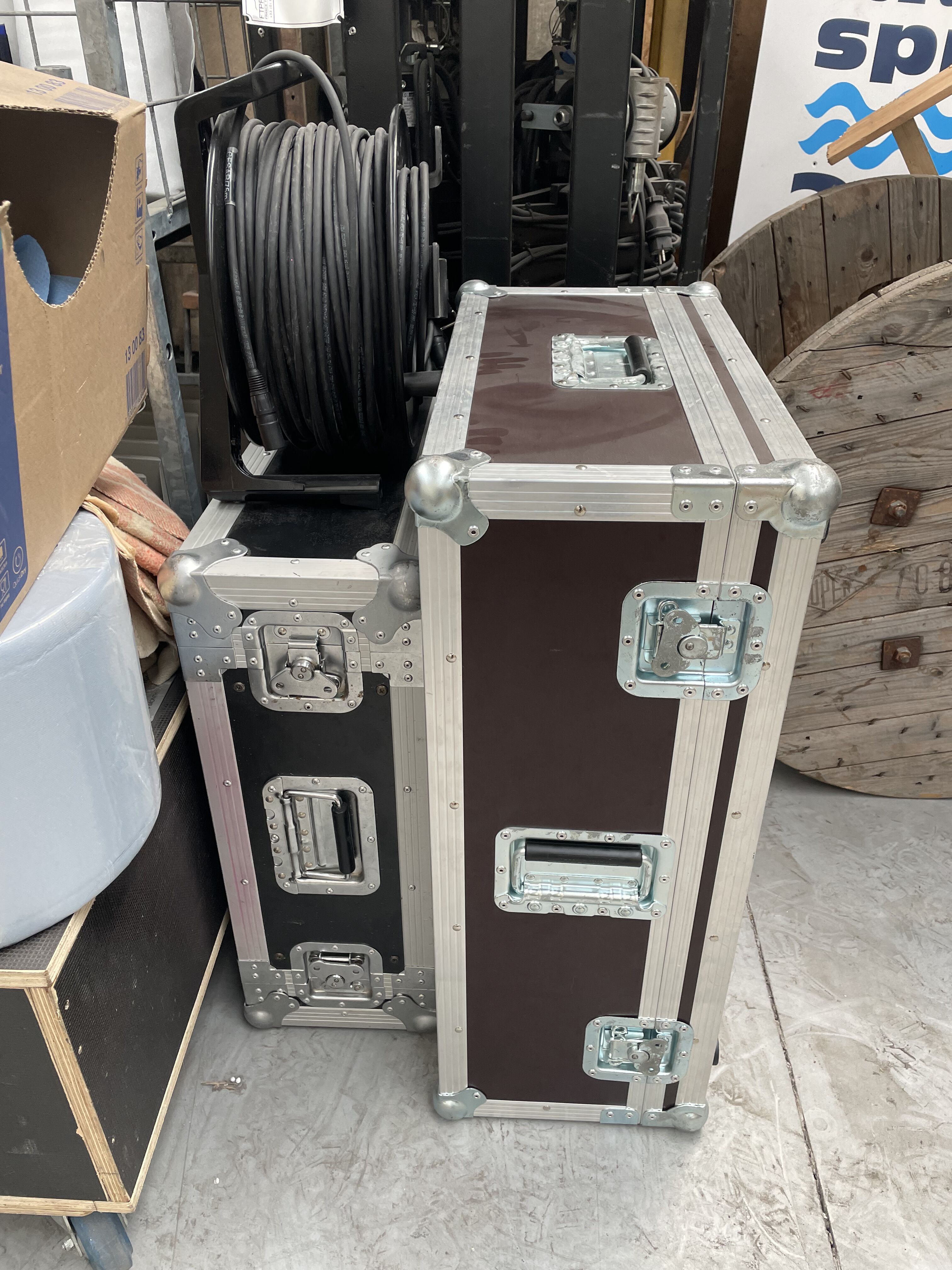 DL 32 - Midas DL 32 - Audiofanzine